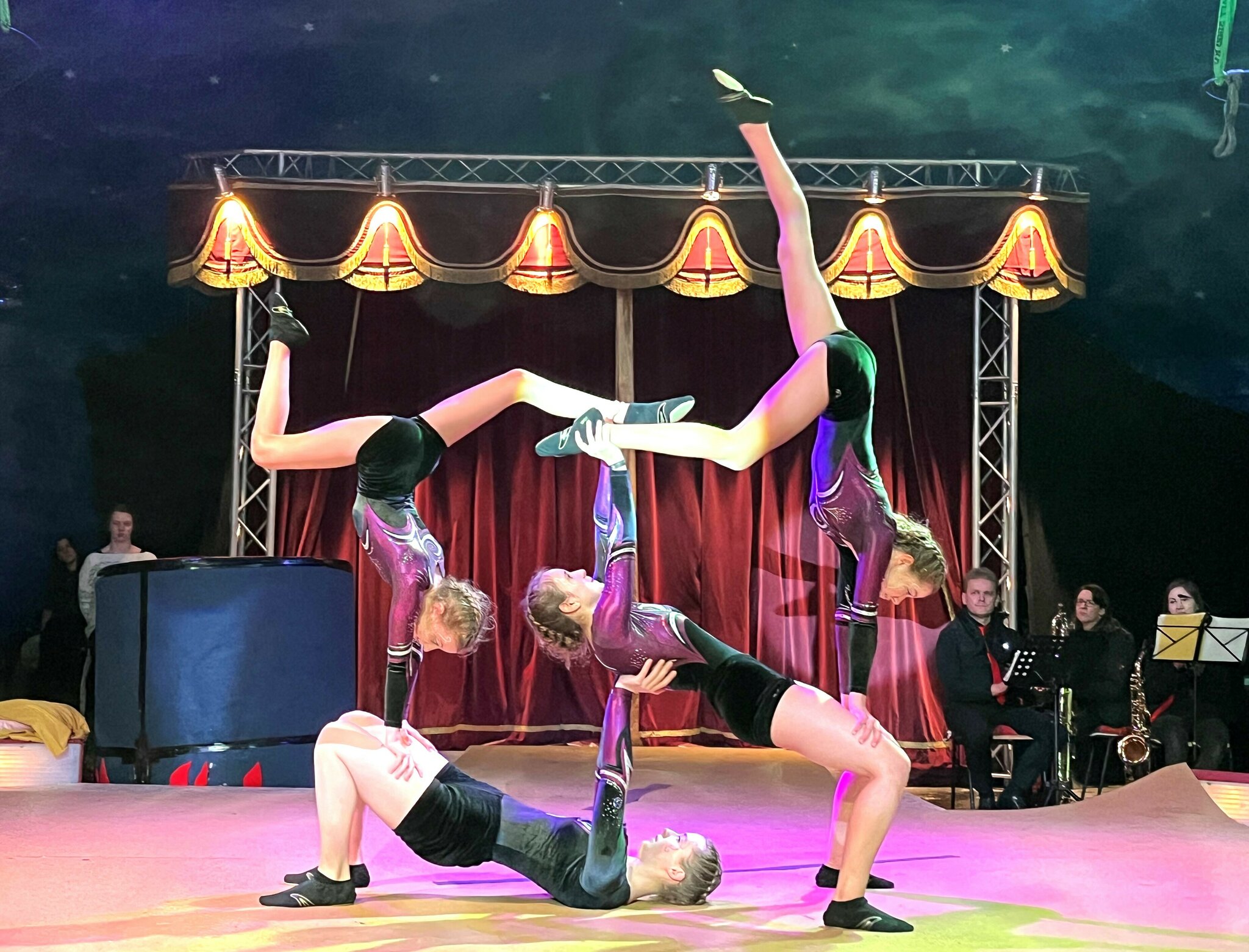 Zirkus Traumland: Gala beim Zirkus Traumland - Marienheide