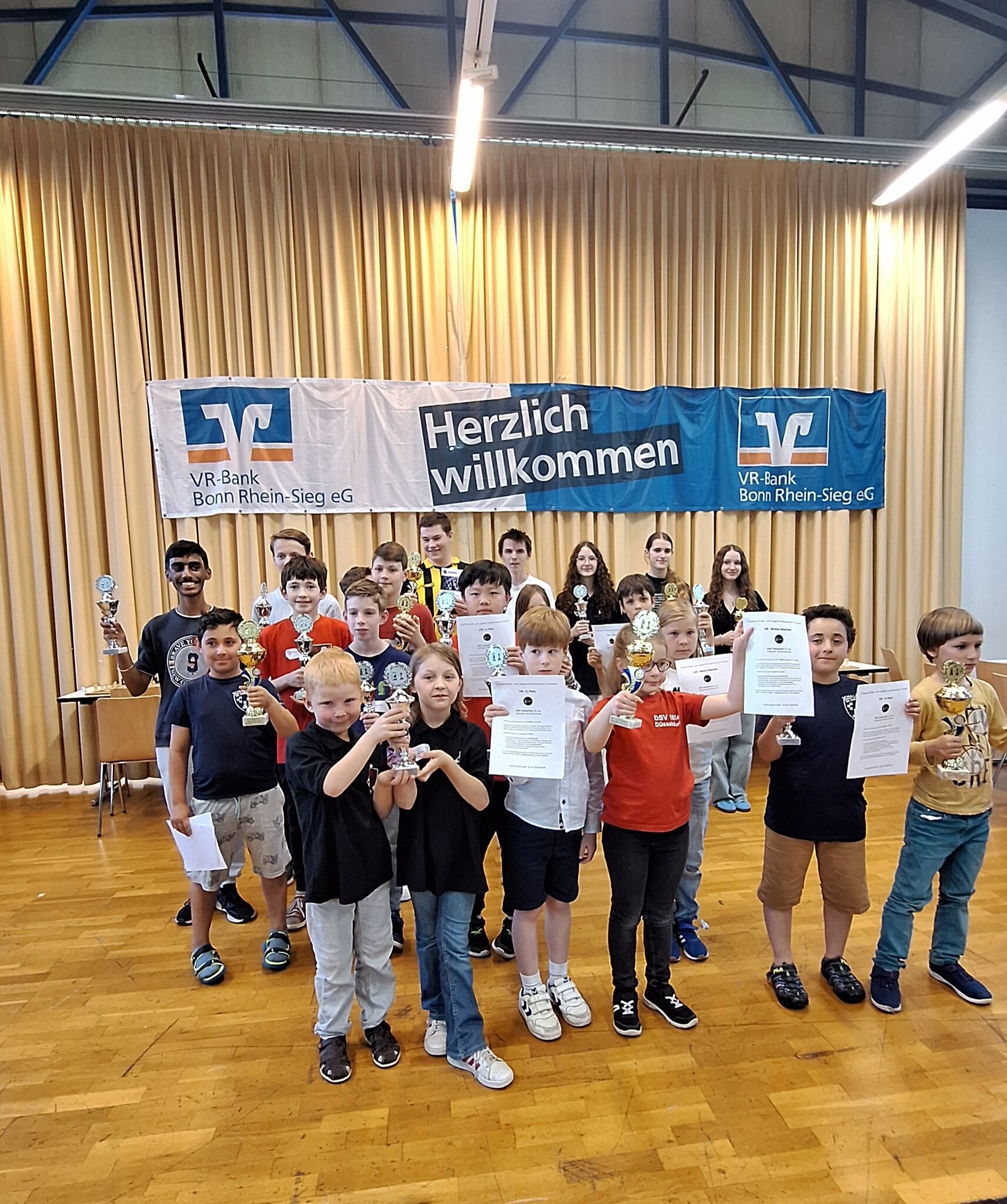 1. SK Troisdorf: Größtes Schachturnier aller Zeiten in Troisdorf ...