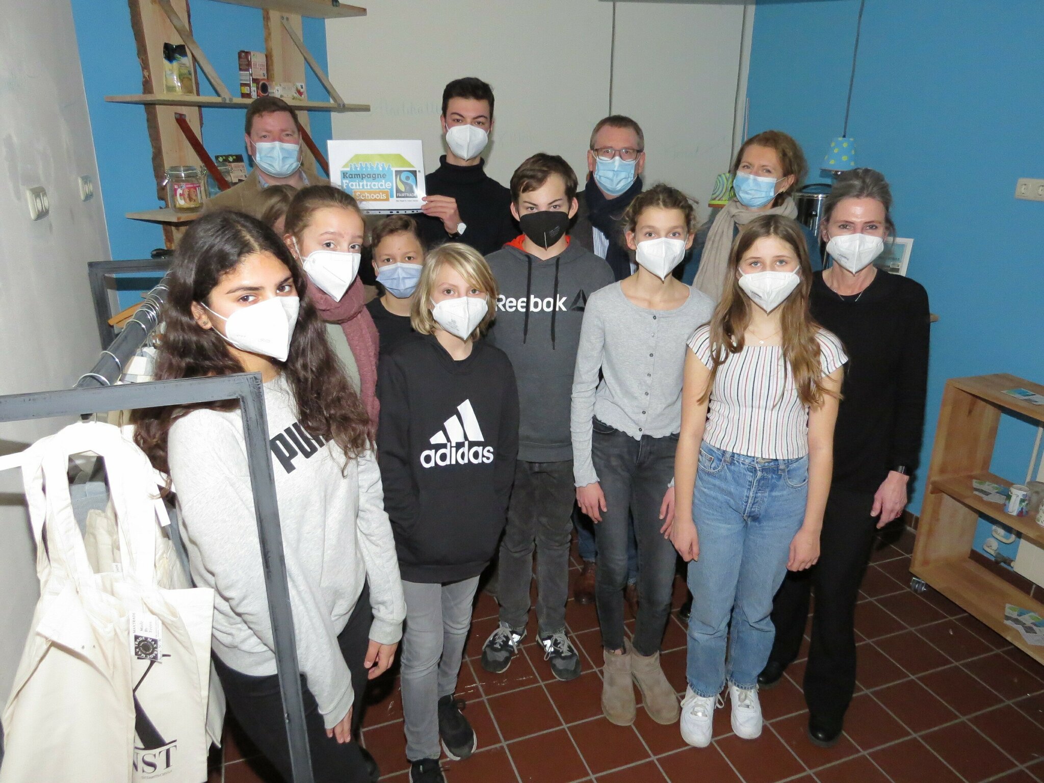 Max-Ernst-Gesamtschule wird 13. "Fairtrade-School": Schulinterner ...