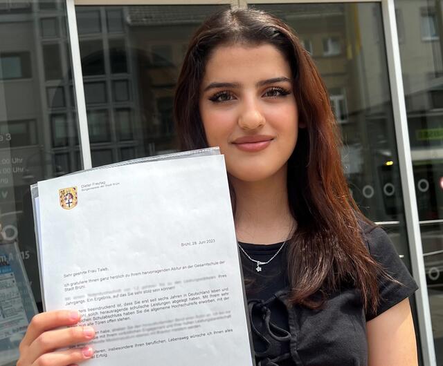 Sie möchte Ärztin werden: Sara aus Syrien macht Spitzenabitur mit 1,2 ...