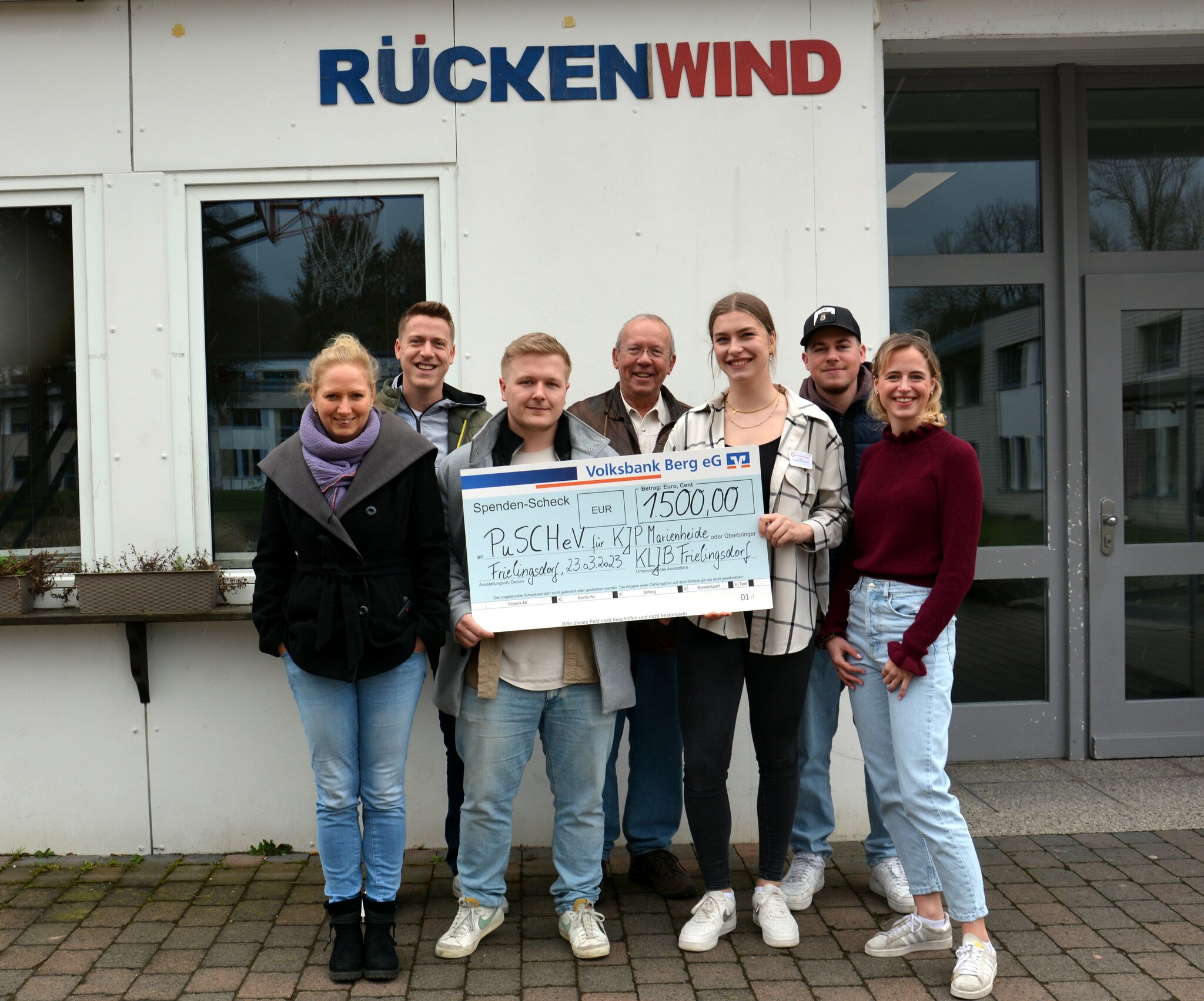 Landjugend spendet: 1.500 Euro für die Jugendpsychiatrie - Marienheide