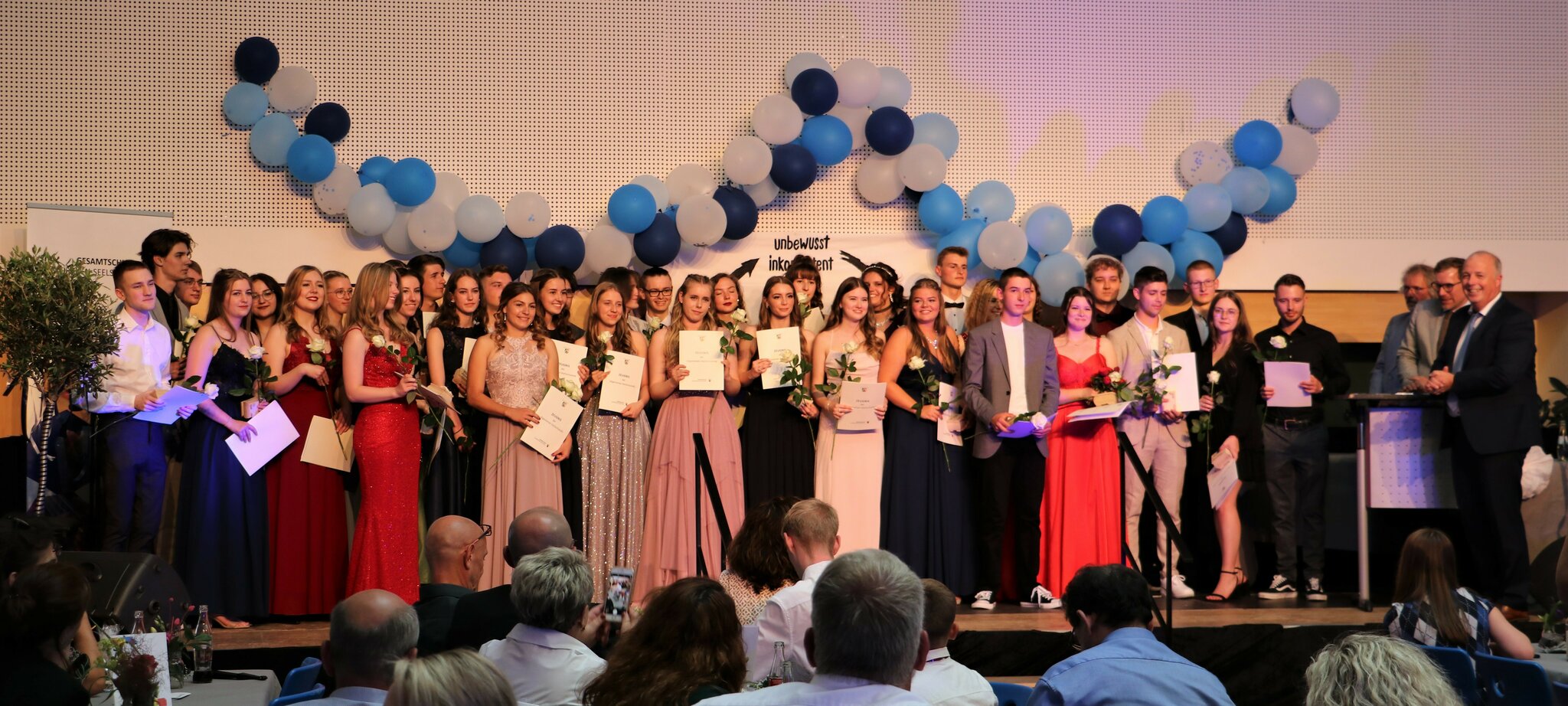 Erster Abijahrgang: Gesamtschule feiert Abitur - Neunkirchen-Seelscheid