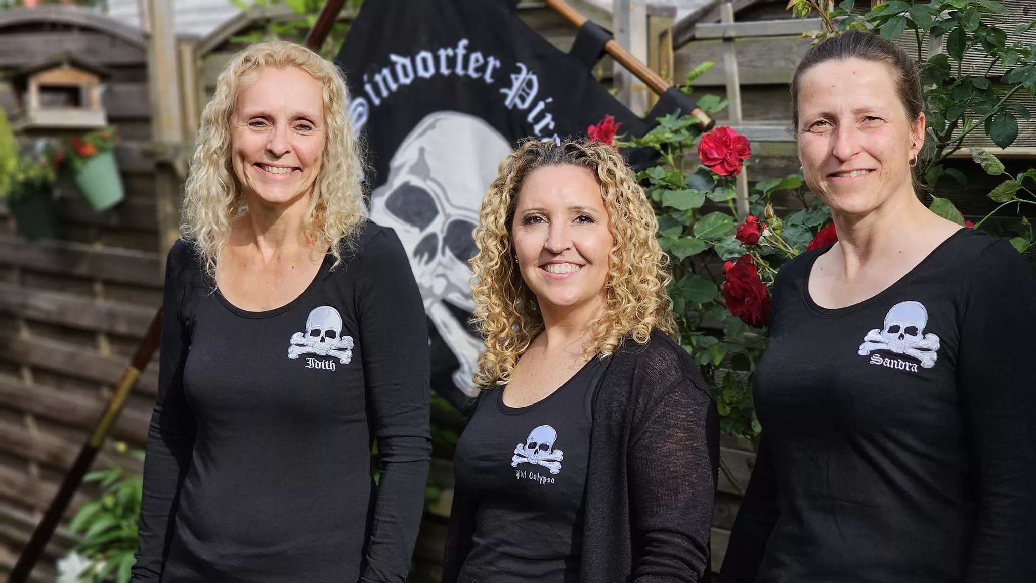 Sindorfer Piraten: Drei Frauen auf der Brücke - Kerpen