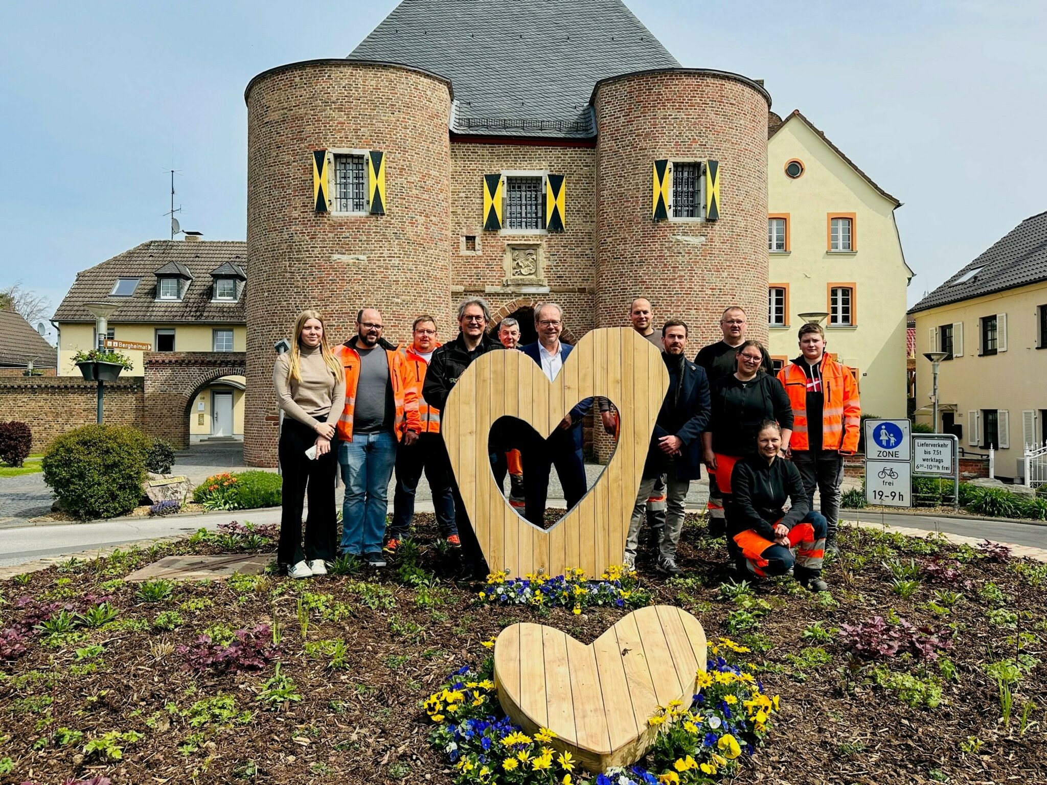 Vor dem Aachener Tor: „Bergheimer Herz“ erstrahlt in neuem Glanz - Bergheim
