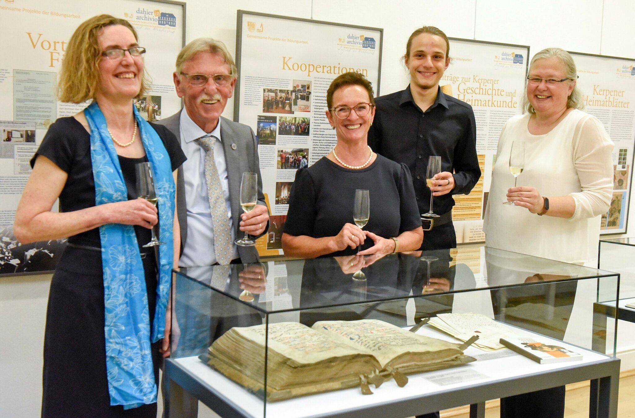 Stadtarchiv und Heimatfreunde: Kerpener Geschichte wird spannend ...