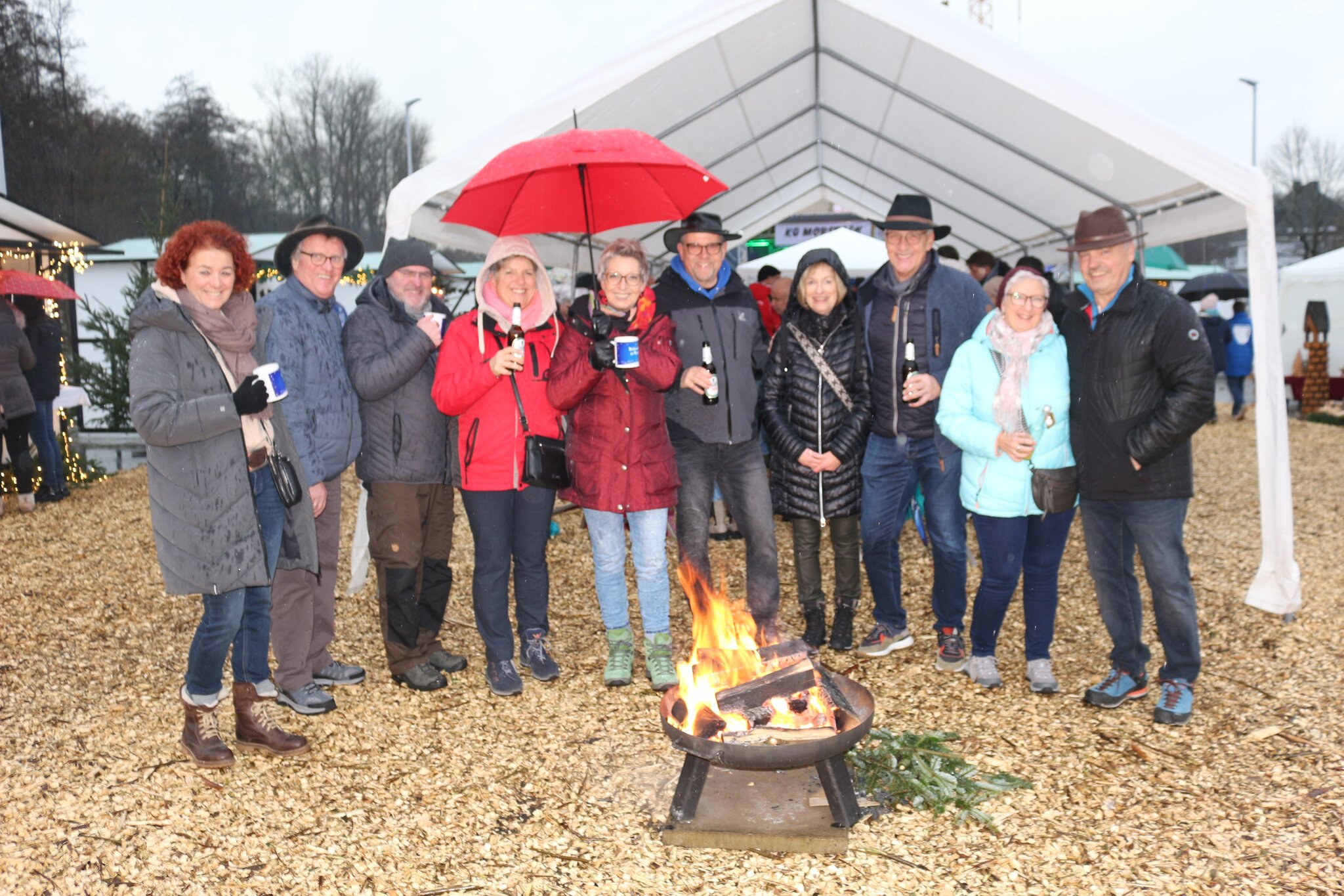 Weihnachtsmarkt Morsbach: Jeck und stimmungsvoll - Morsbach