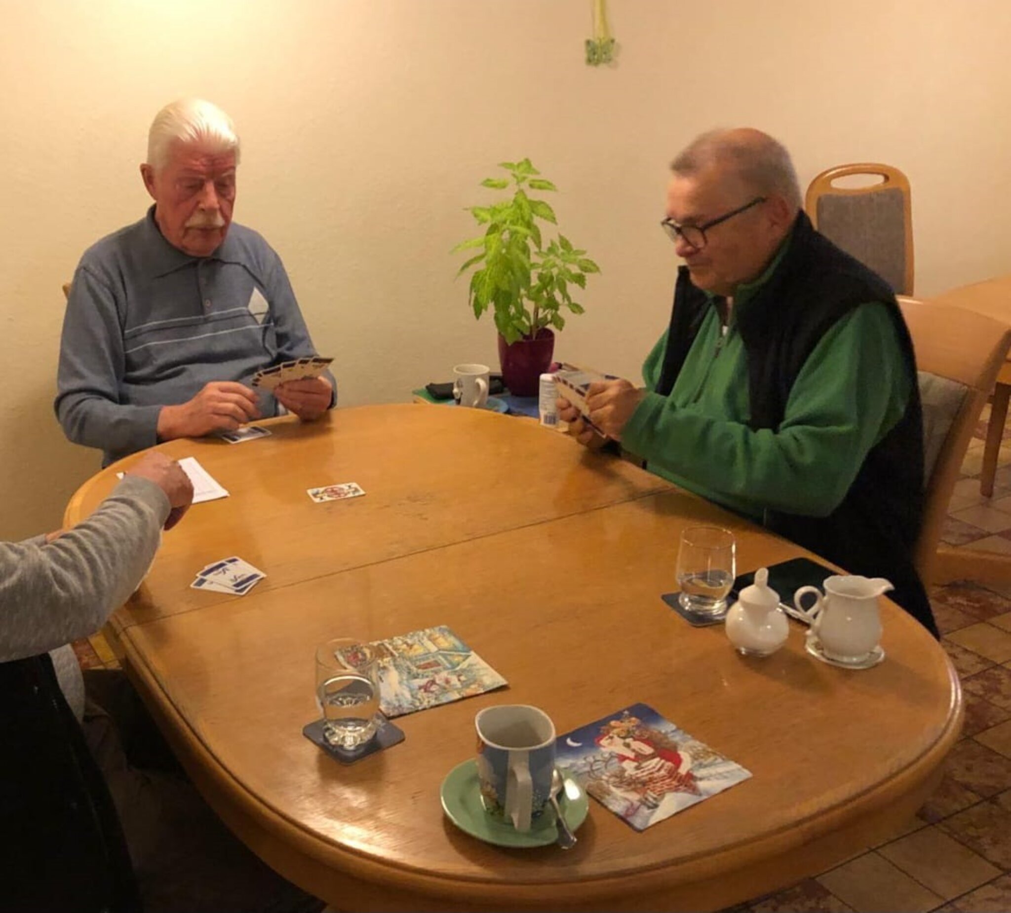 18, 20, nur nicht passen!: 30 Jahre „Skat-Treff-Ranzel“ - Niederkassel