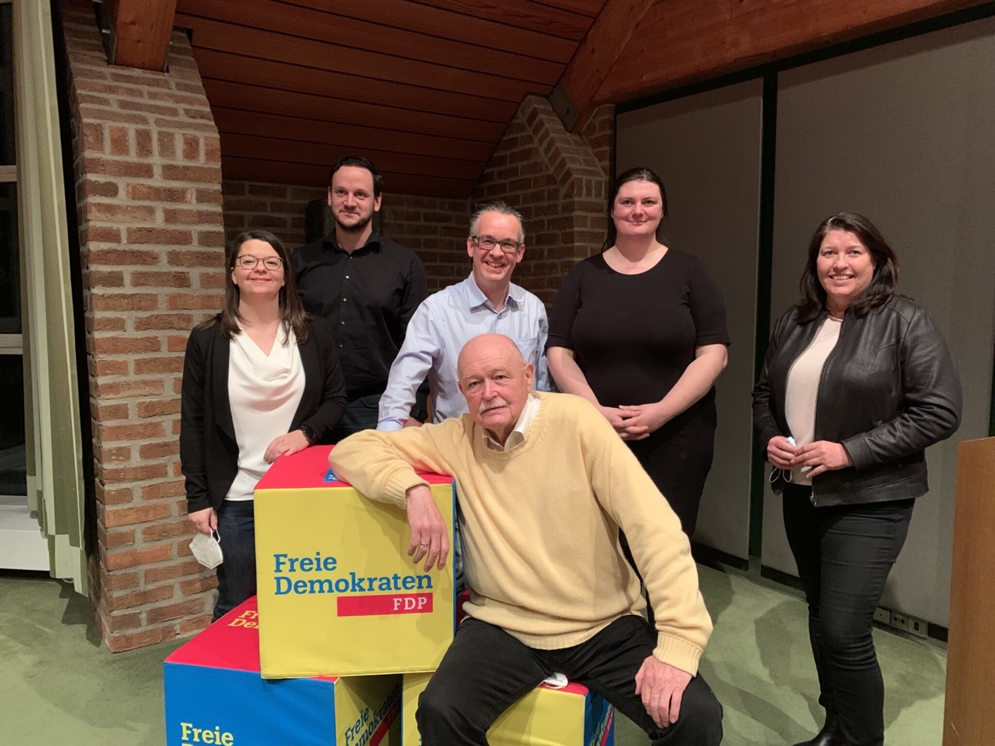 Michael Teufel übernimmt von Martin Gawrisch: FDP-Stadtparteitag wählt ...