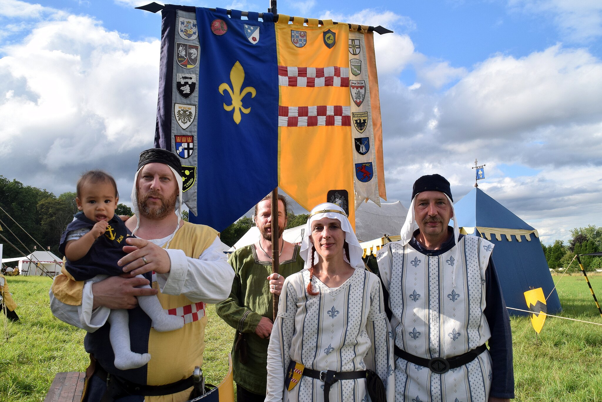 Ritterschlag: Schild und Schwert auf Lebenszeit - Rheinbach