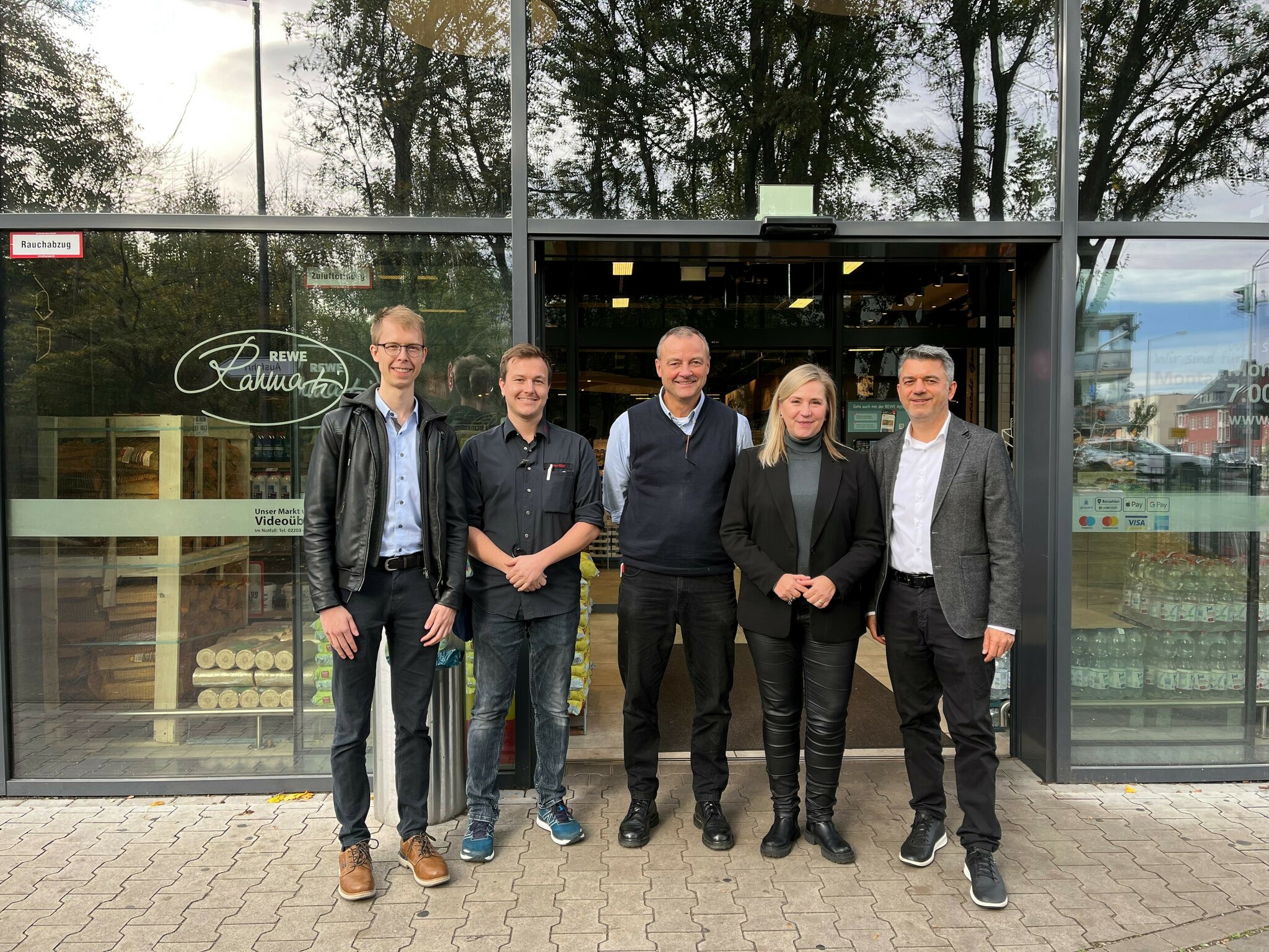 REWE-Markt: Seit einem Jahr wieder an der Hubert-Prott-Straße - Frechen