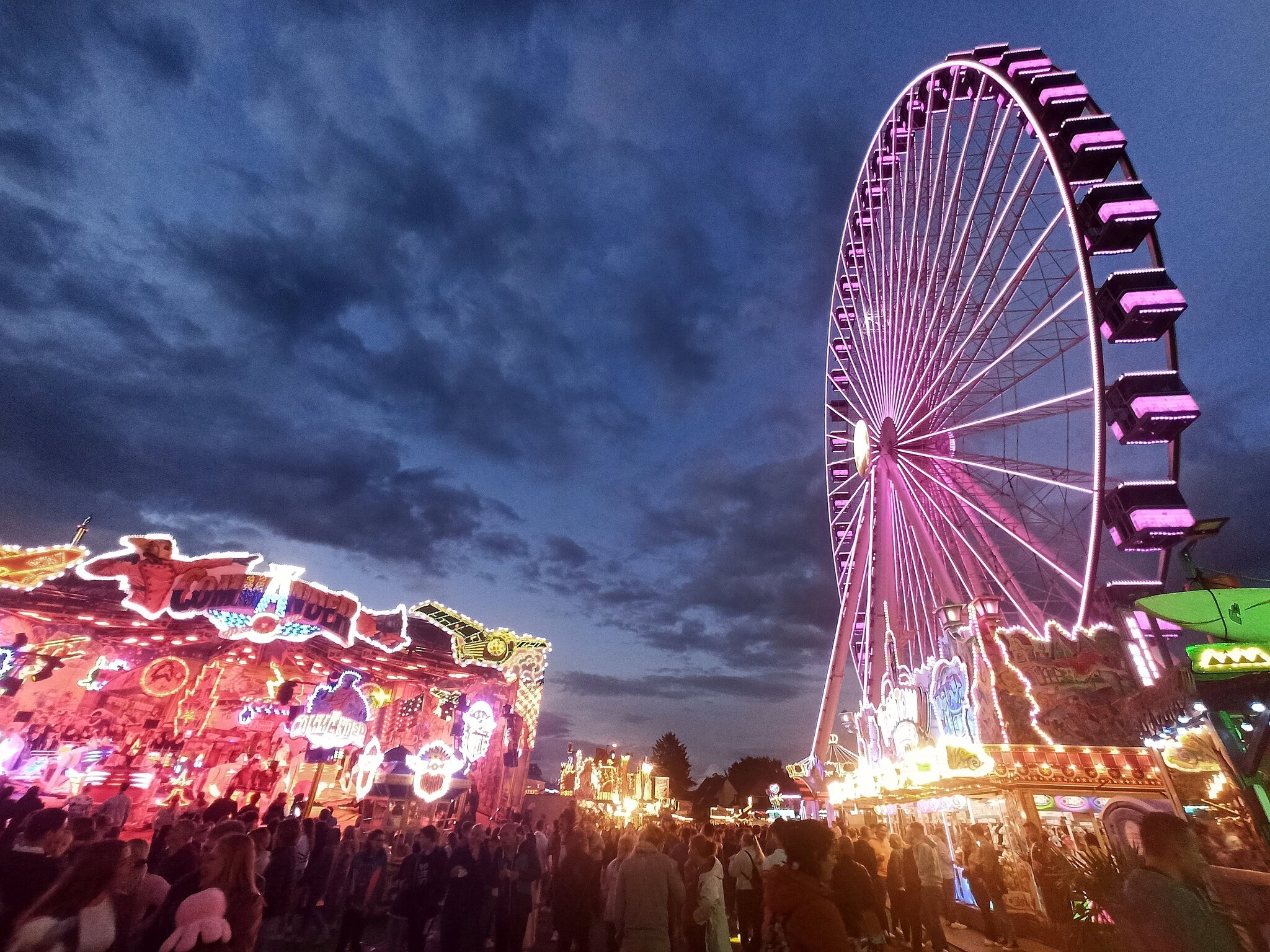 Endlich wieder Pützchens Markt: Millionen stürmten auf den Rummel - Beuel