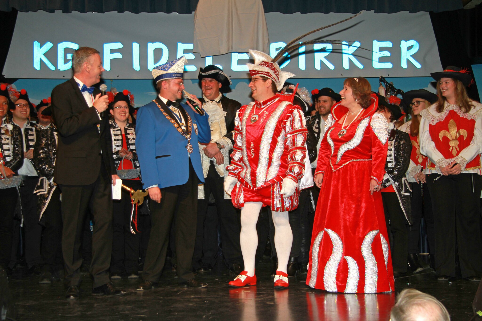 Eine geplante Herrschaft: Prinzenpaar Frank II. und Ute I. regieren nun ...