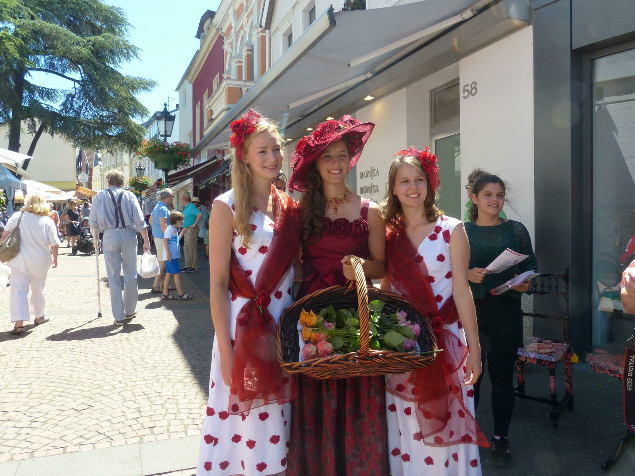Rosige Zeiten in der Stadt: Ein Event des guten Geschmacks - Bad Honnef