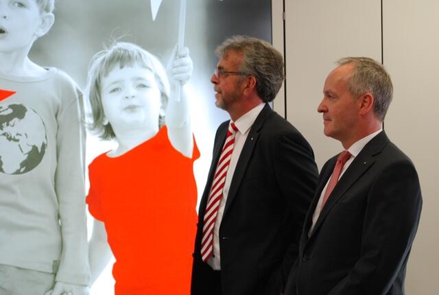 Abschied aus der Sparkassenwelt: Er wollte nie Banker werden - Niederkassel