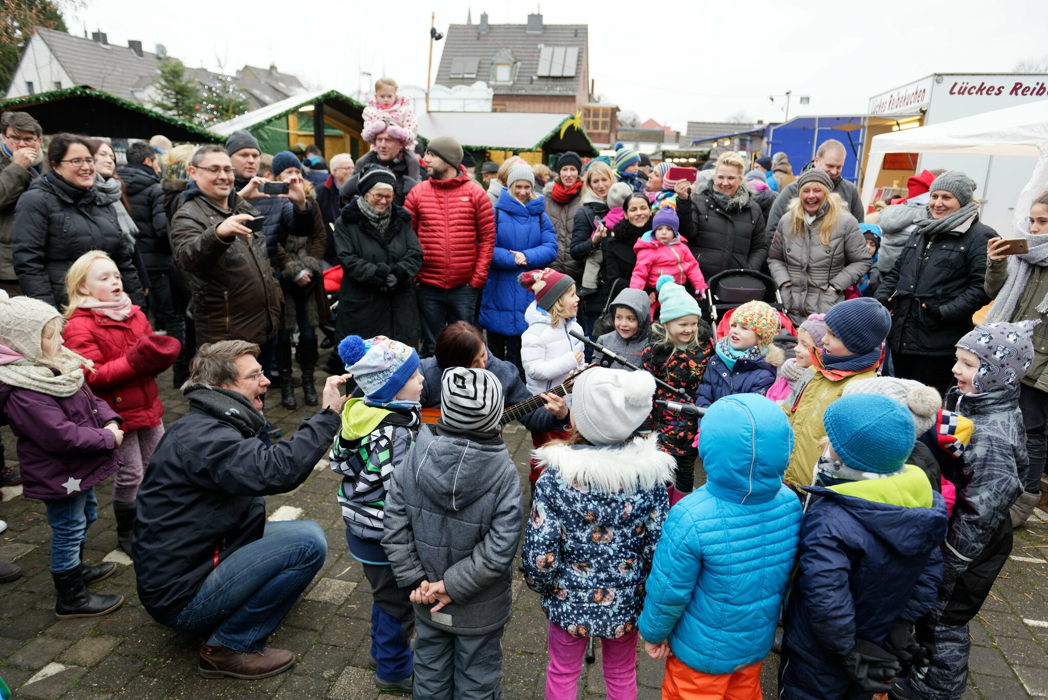 Weihnachtsmarkt Stommeln: Begehrte Heißgetränke - Pulheim