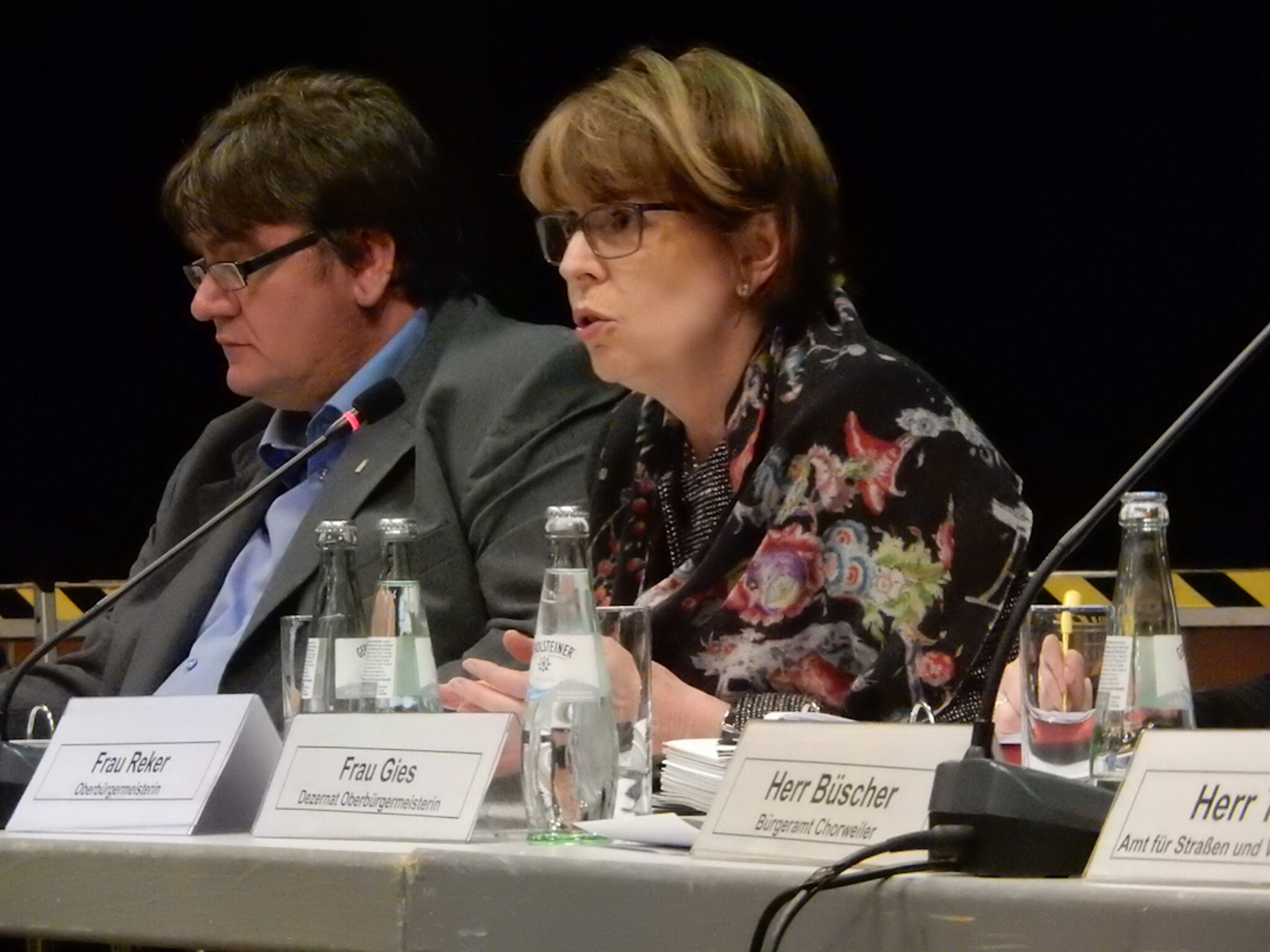 Oberbürgermeisterin war zu Gast: Bezirksvertretung tagte zum letzten ...