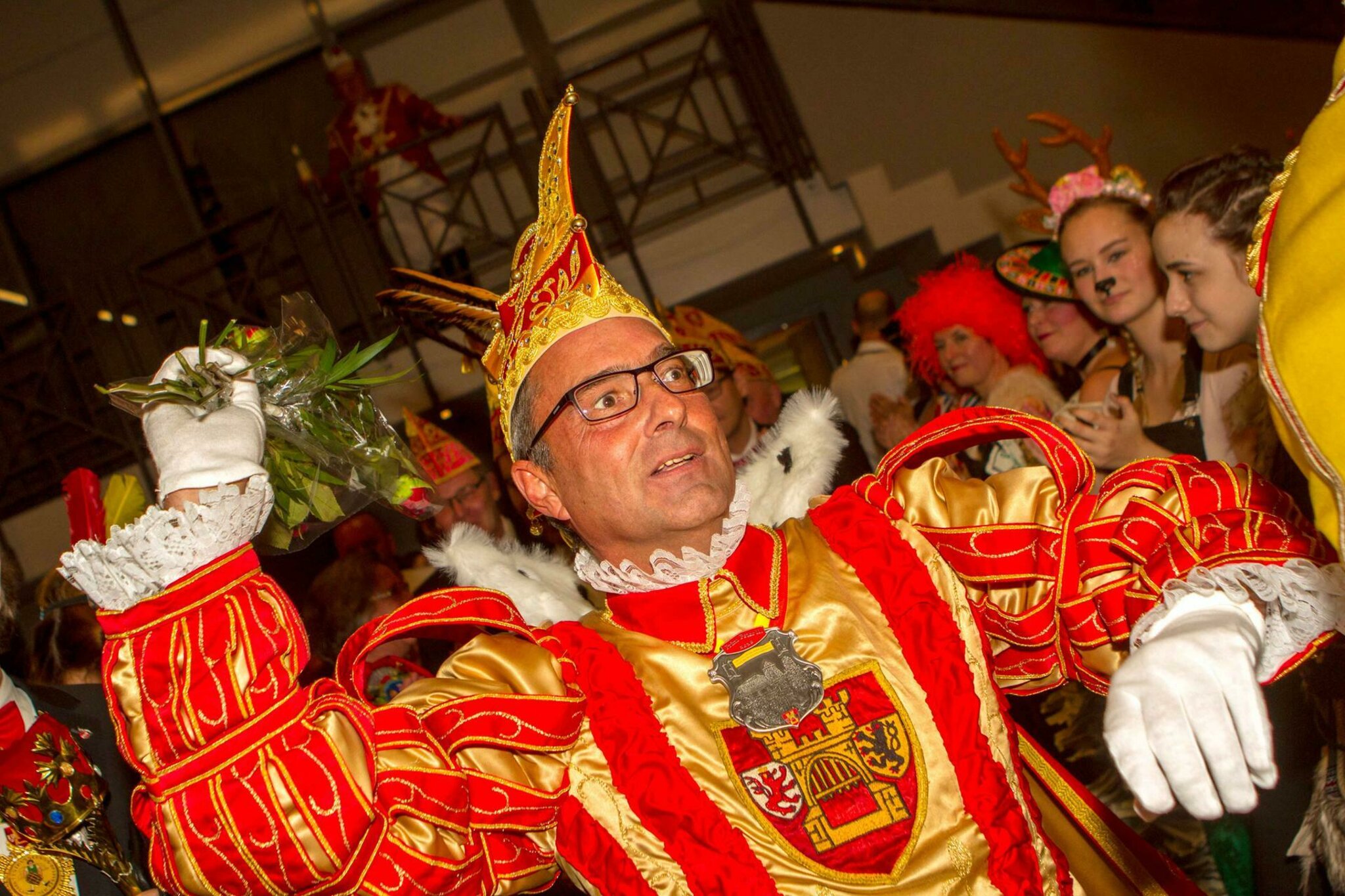 Proklamation: Prinz Peter II. mit Gänsehaut am ganzen Körper - Stadt ...