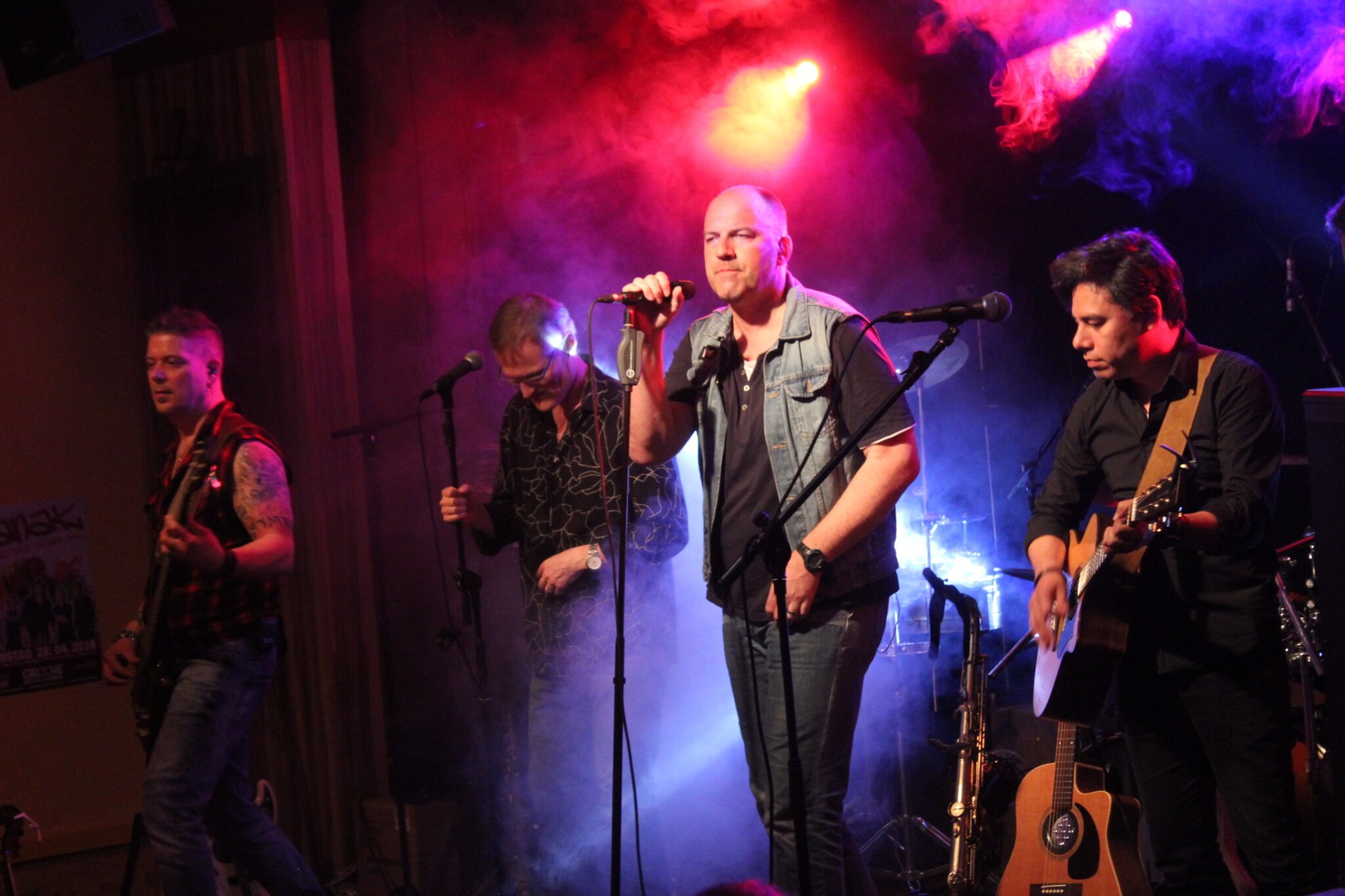 BAP-Klassiker und Raritäten: BAP-Tribute-Band MAM rockten den Saal - Porz