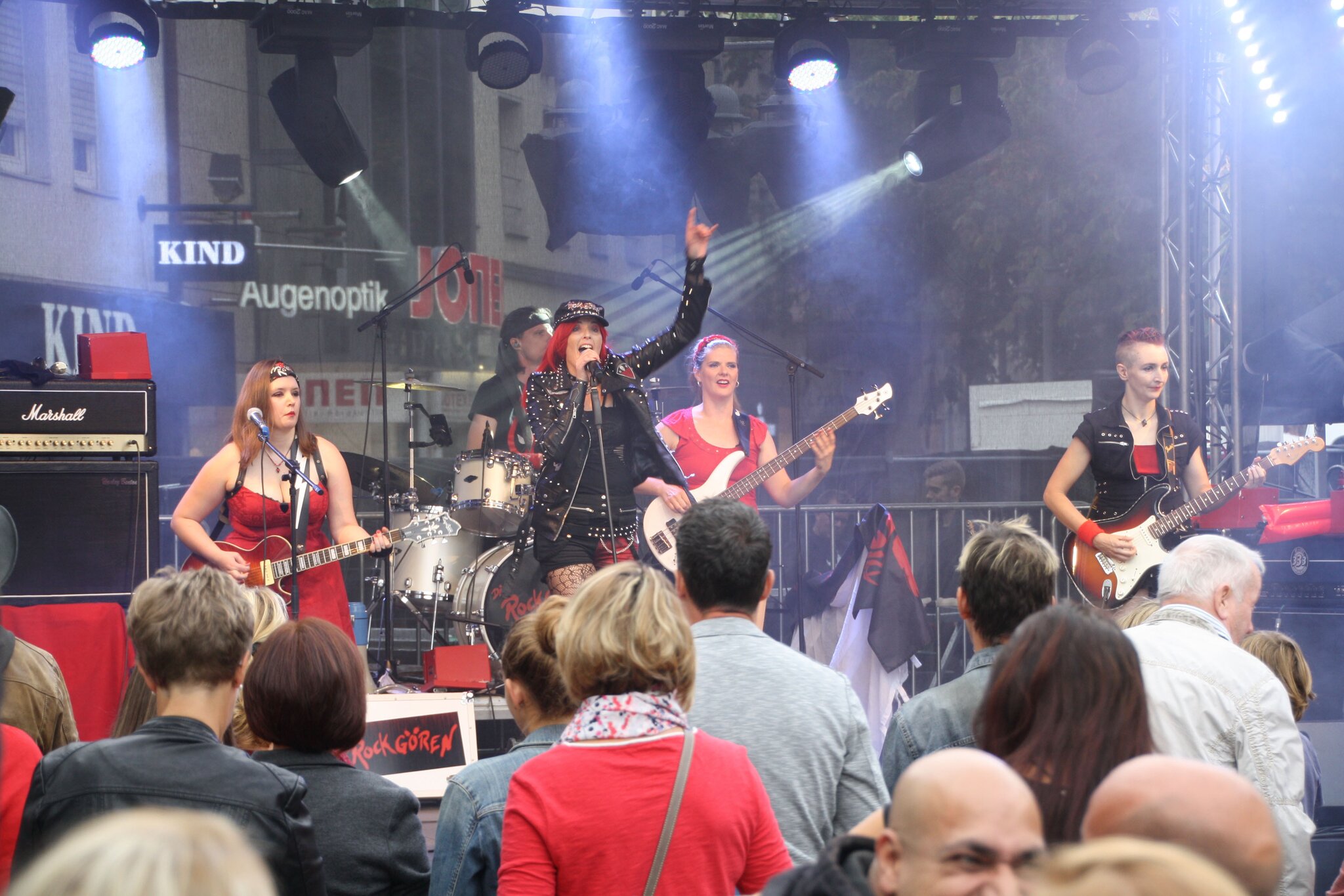 Altstadt voller Musik: Drei Tage lang Rock, Pop, Jazz, Oldies und viele ...