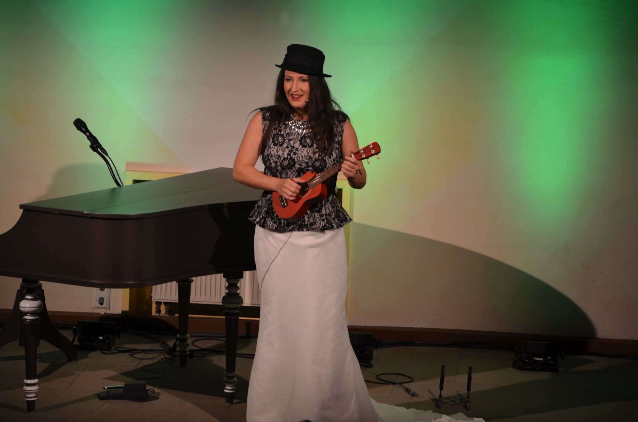 Sefora Nelson: einfühlsame Songs: Christliche Liedermacherin begeistert ...