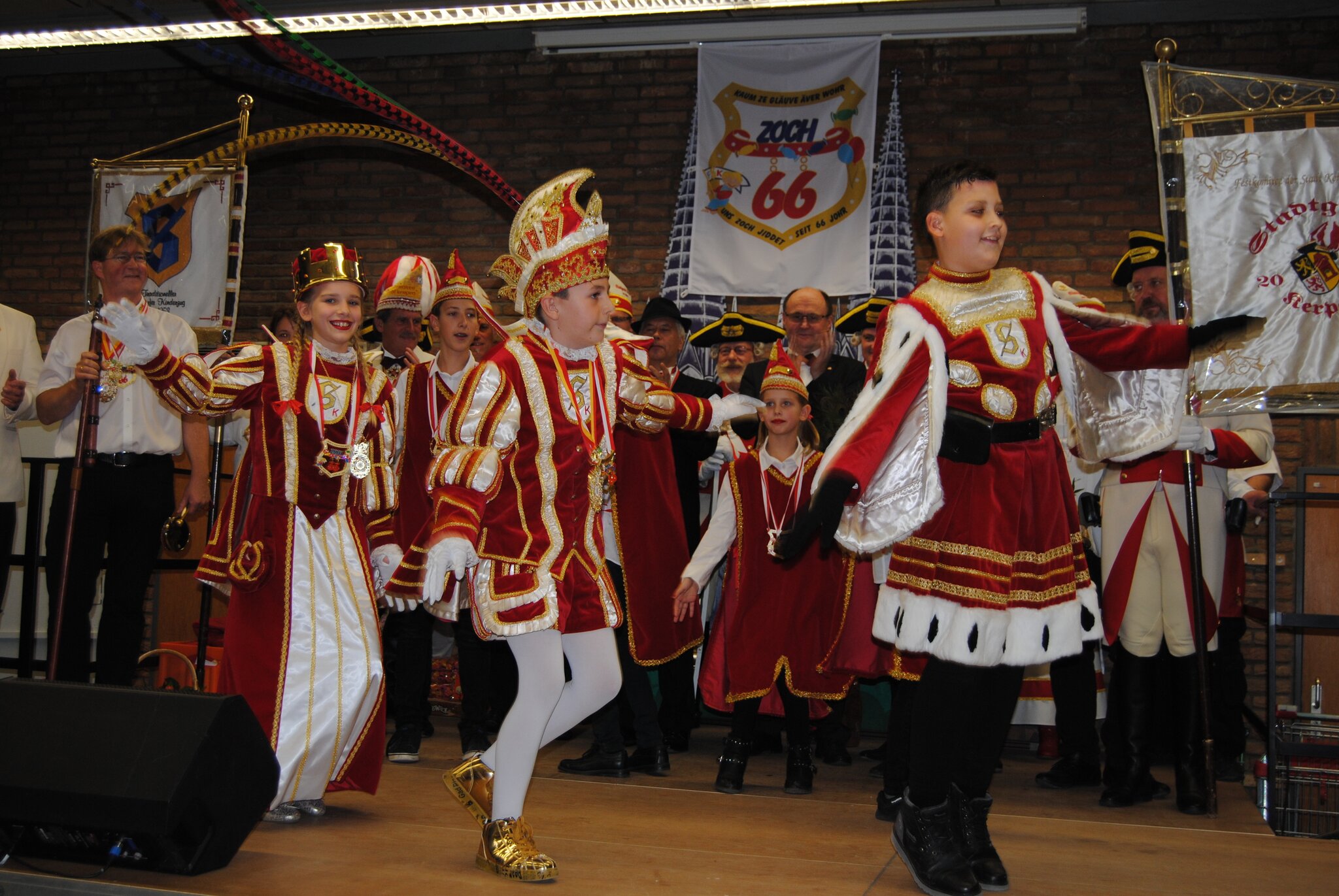 Karneval in Sindorf: Prinz Manuel führt das Jugenddreigestirn - Kerpen