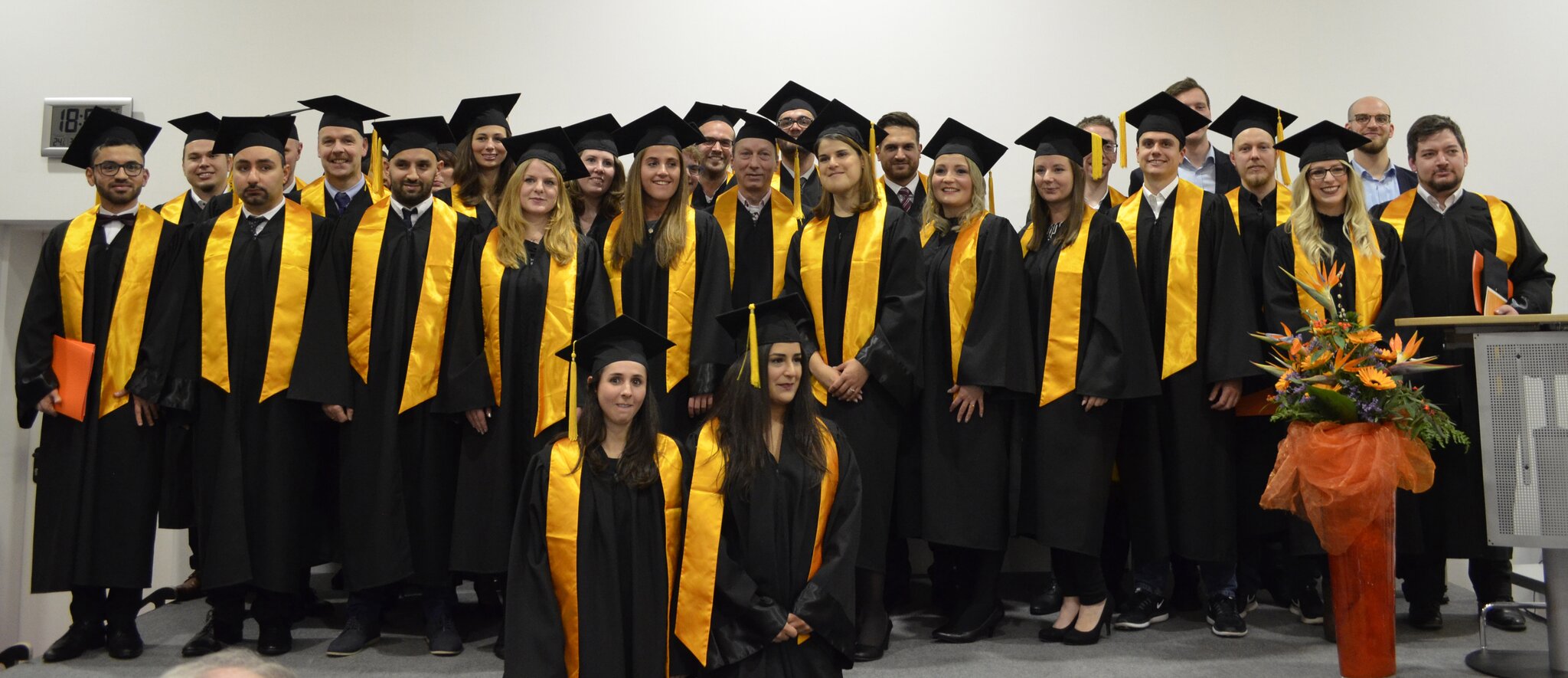 Forderndes Studium erfolgreich abgeschlossen: EUFH verabschiedete ...