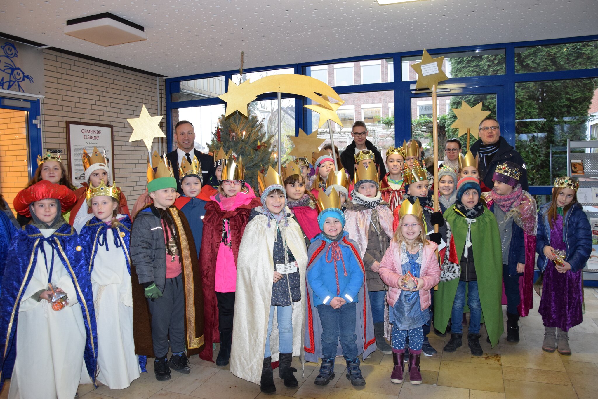 Sternsinger: Kinder für Kinder weltweit - Elsdorf