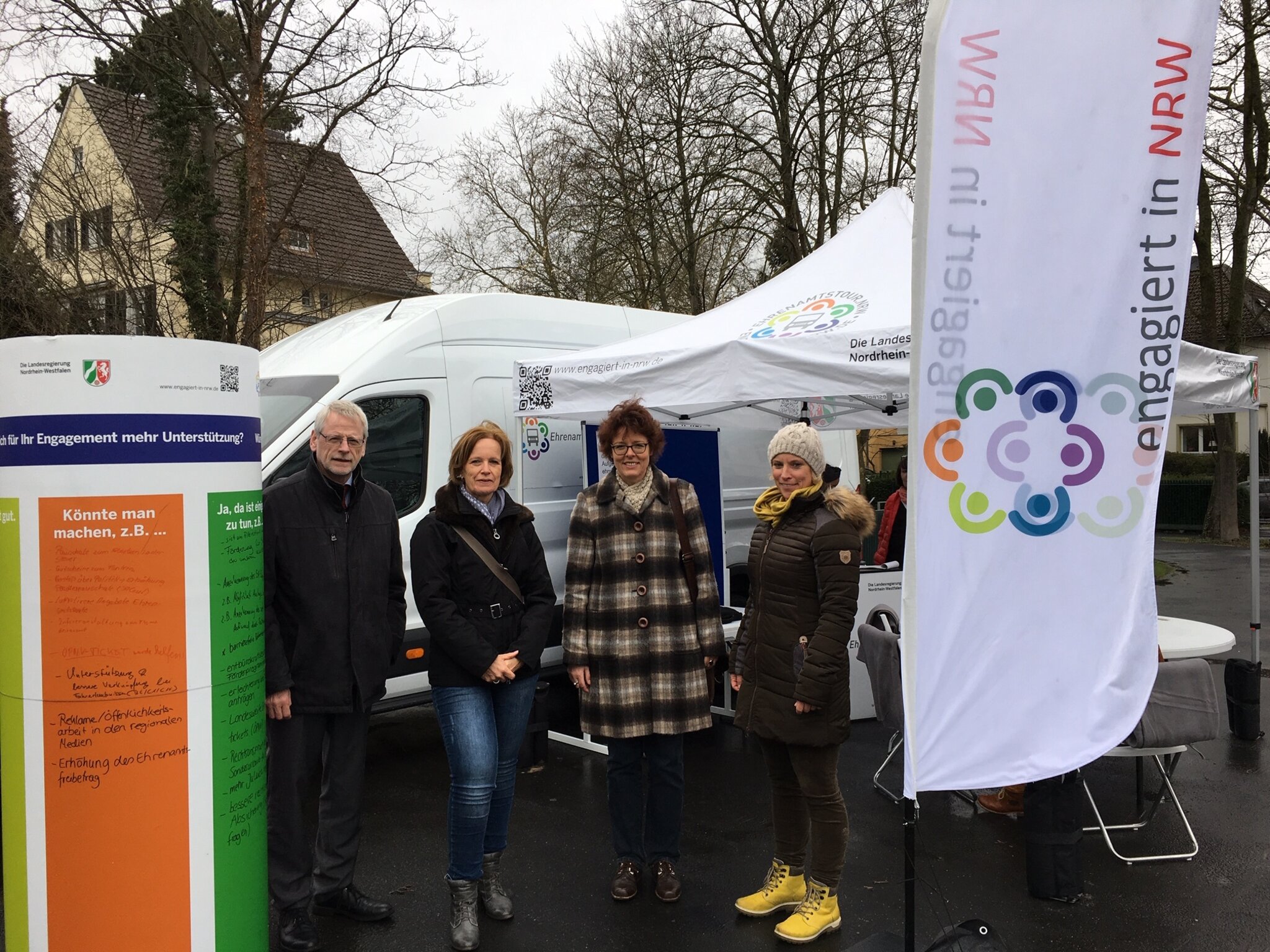 Ehrenamtstour.NRW machte Station: Gespräch mit den Brühlern gesucht - Brühl