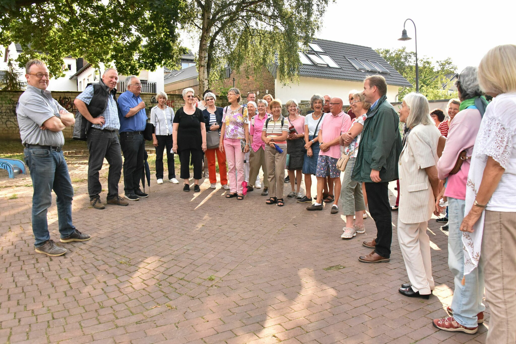 Spaziergang durch Lannesdorf: Spannende Einblicke mit Werner Zorn - Bad ...