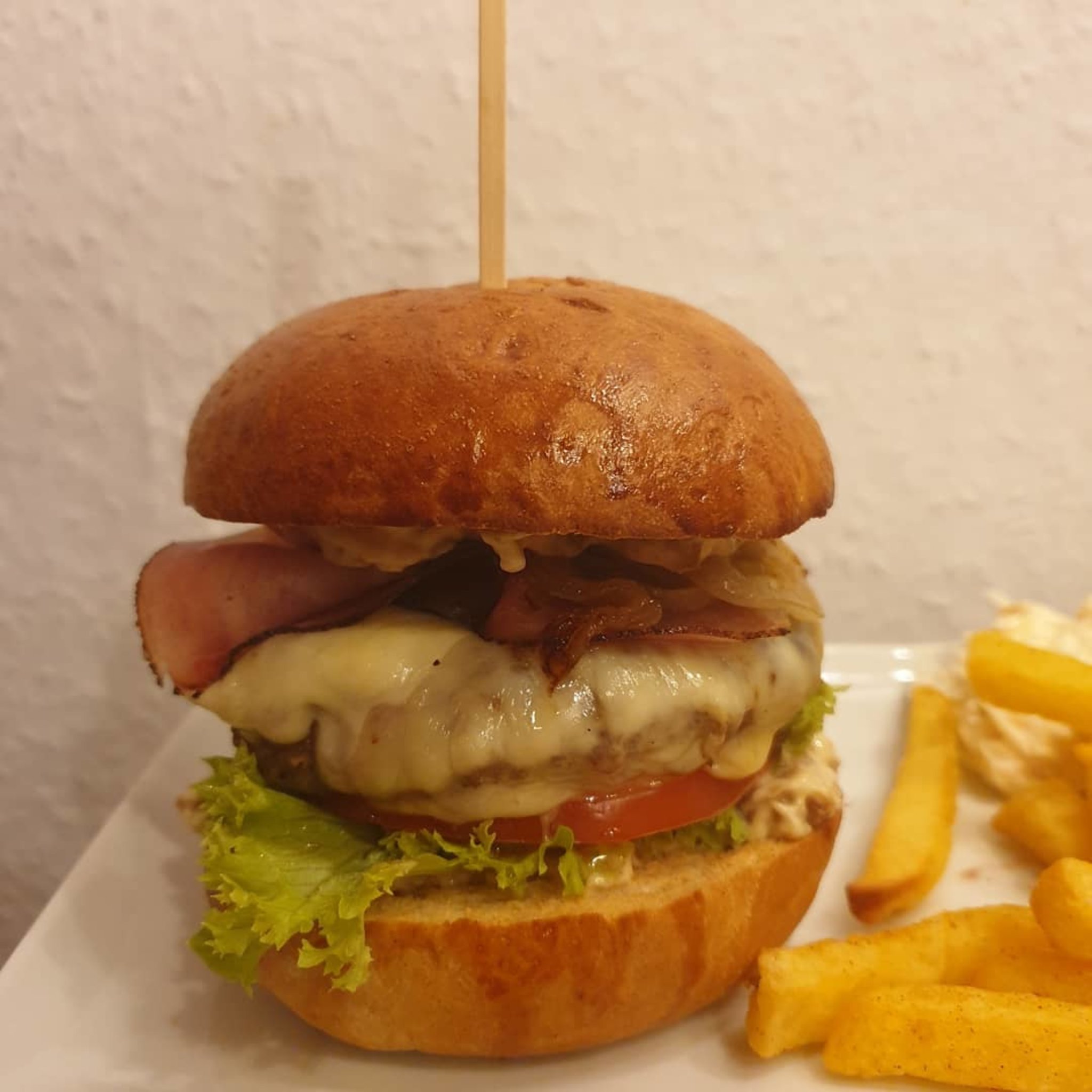 BURGER DES MONATS: RUSTICO BURGER - Troisdorf
