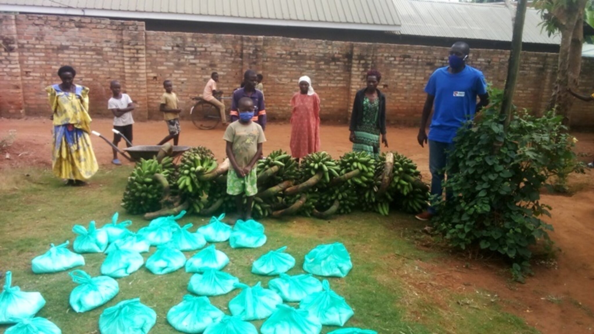 Kinderhilfe Uganda: Kfd Holpe unterstützt die Kinderhilfe - Geld für ...