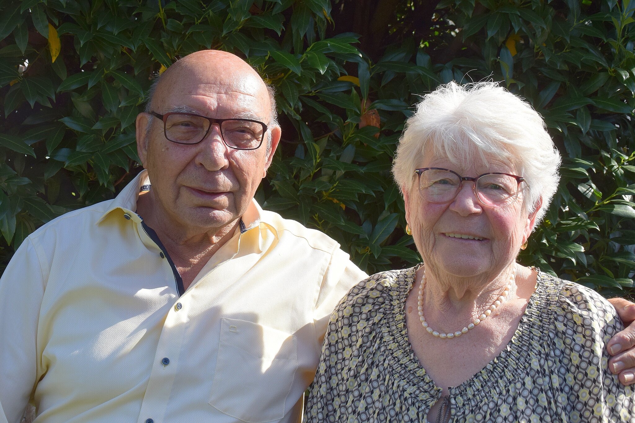 Gemeinsam die Schulbank gedrückt: Theo und Agnes Laufenberg feierten ...