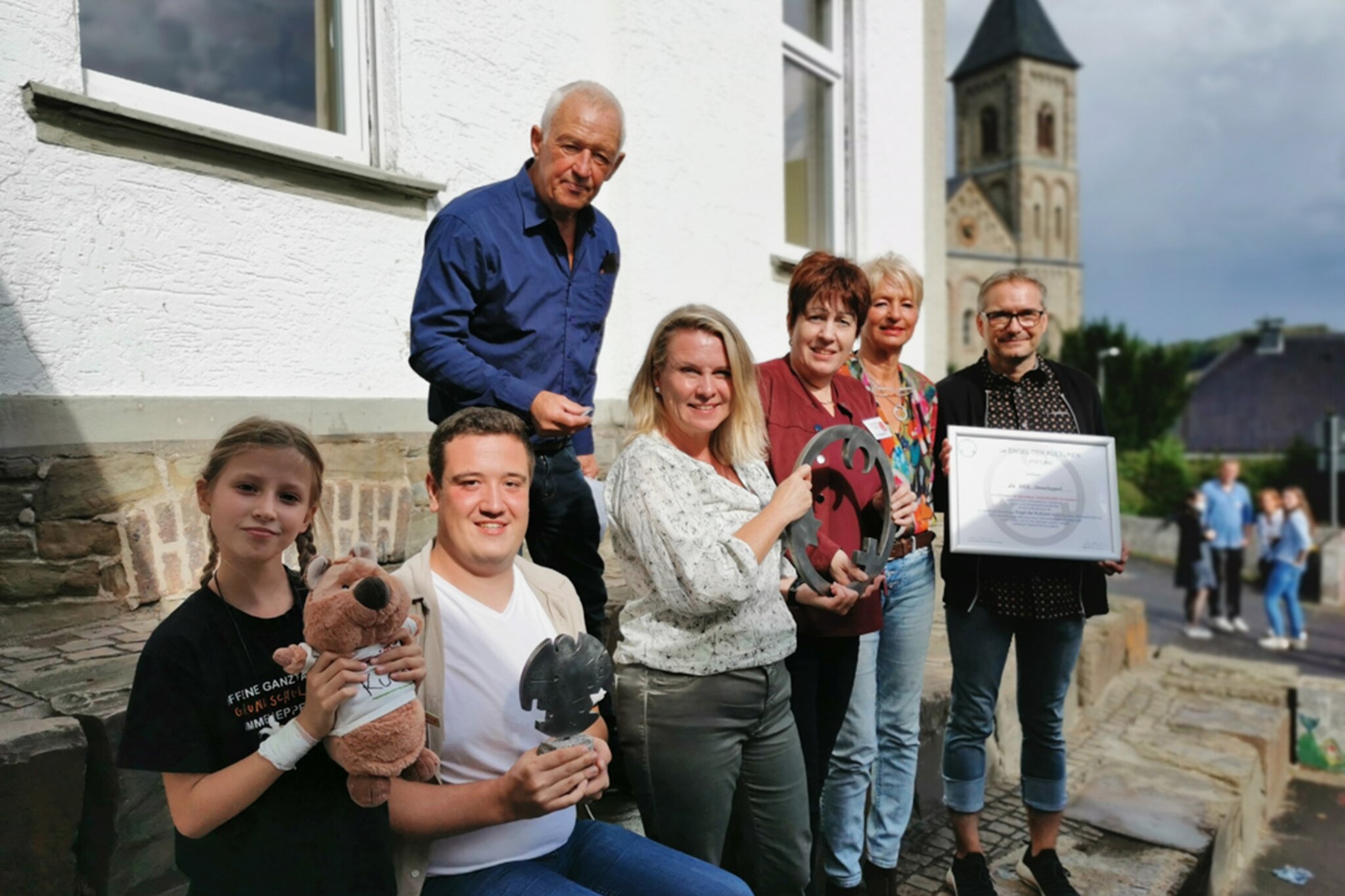 „Engel der Kulturen“ kommt nach Immekeppel: OGGS Immekeppel gewürdigt ...