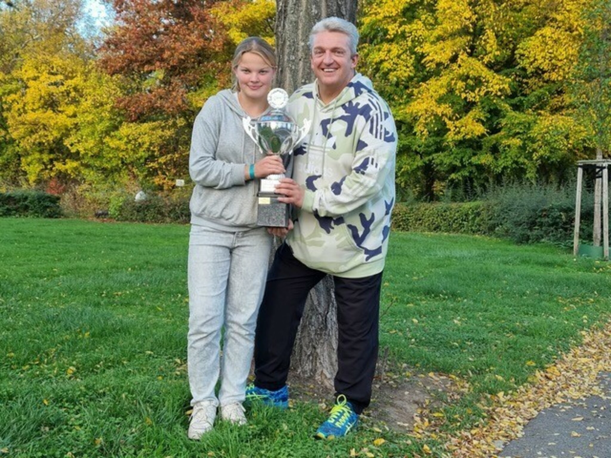 NRW-Generationen-Turnier gewonnen: Frischer Wind im Alt-Herren-Sport - Mülheim