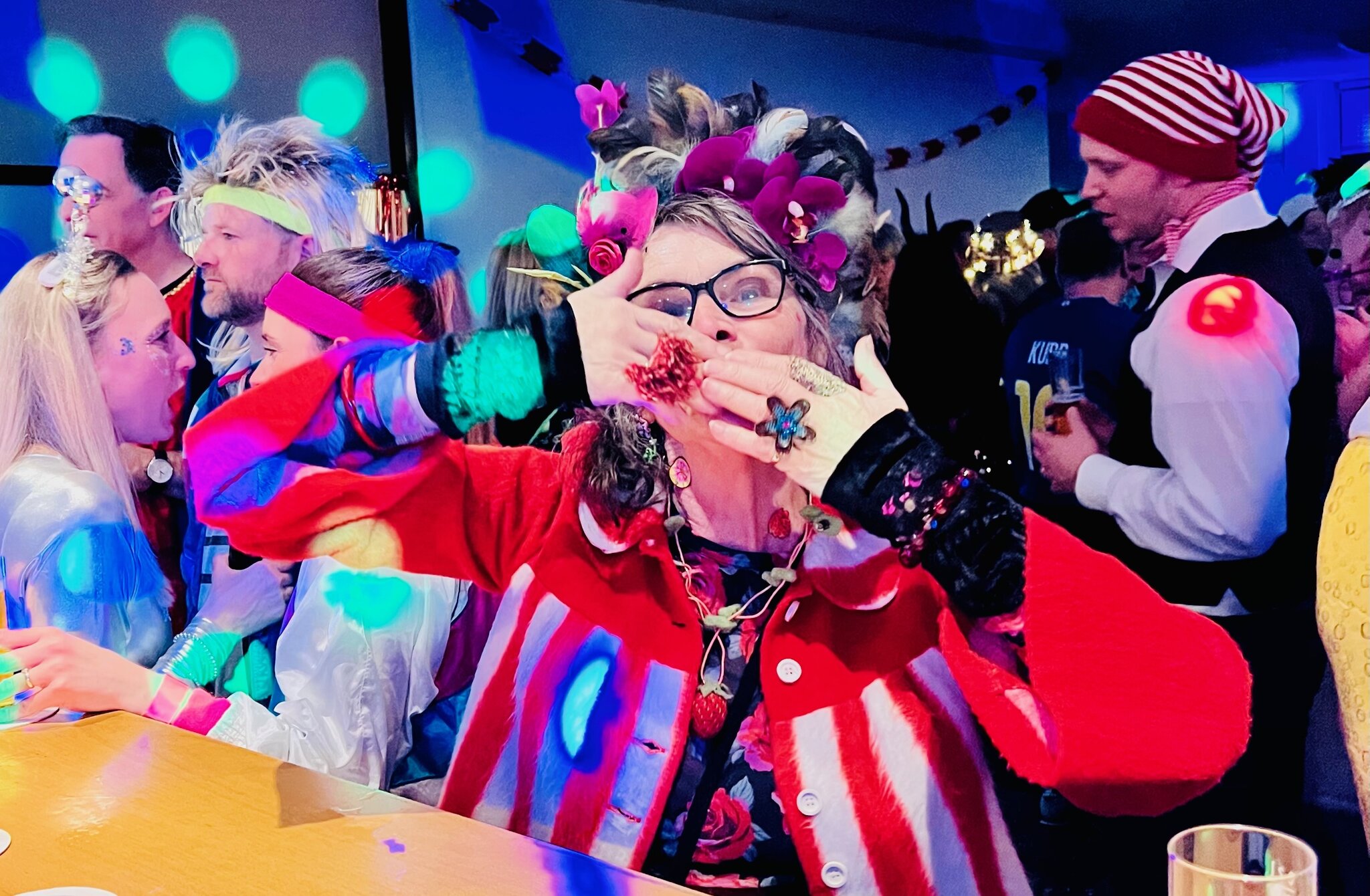 TC Lechenich: Jecke Partystimmung im Clubhaus - Erftstadt