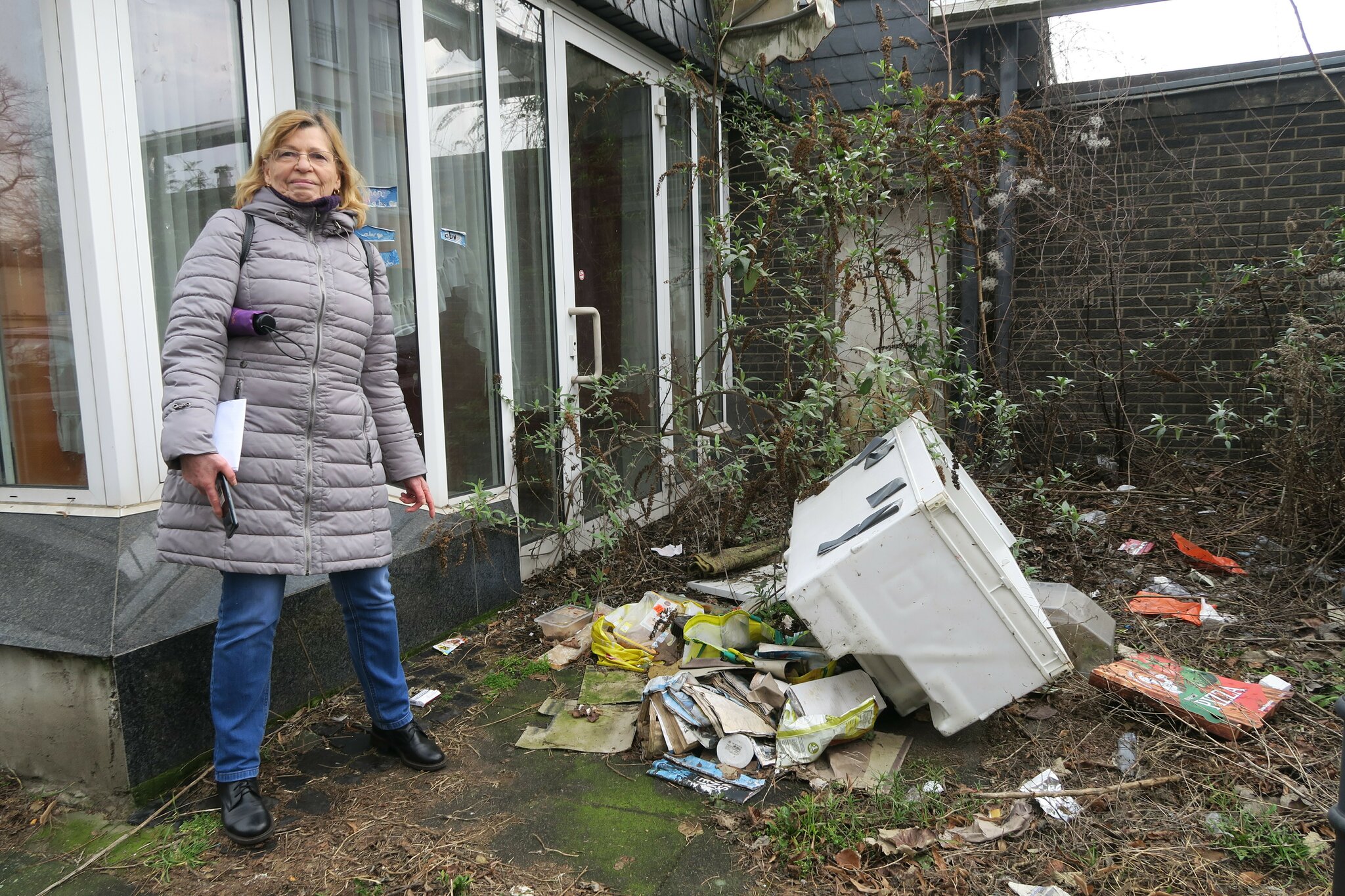 Müll, Ratten und Gestank: Eine Ekel-Ecke im Veedel - Nippes