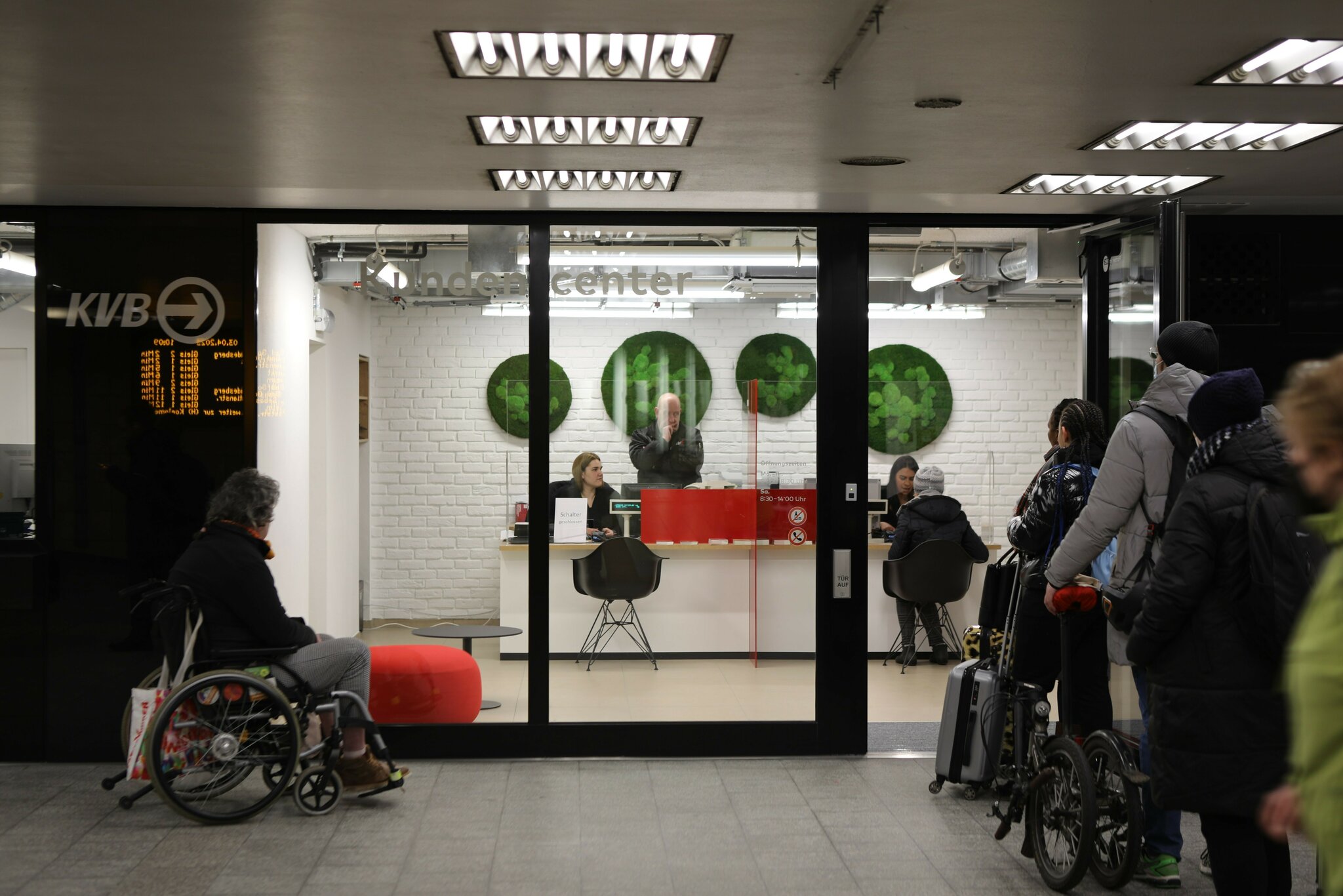 KVB: Kundencenter am Dom eröffnet - Köln Innenstadt