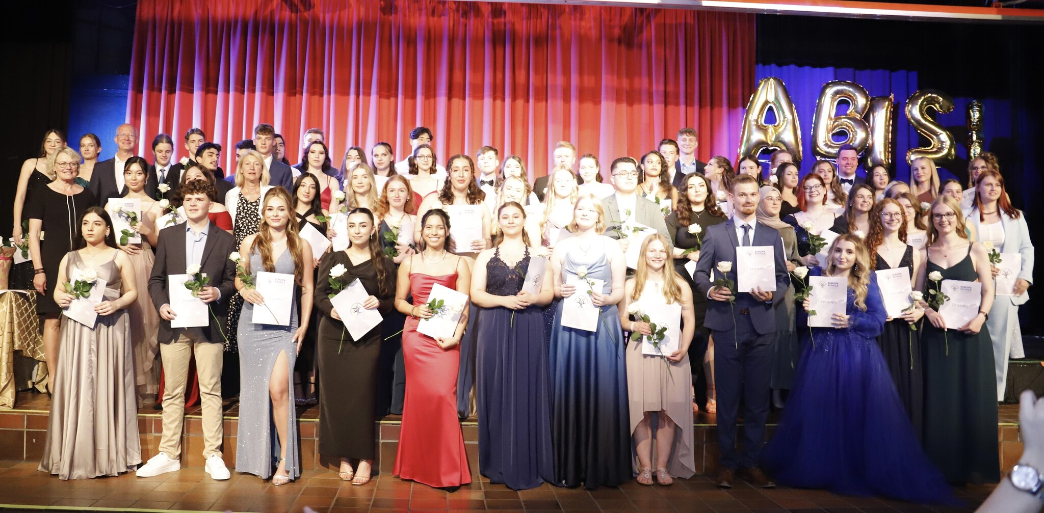 Erfolgreicher Abschluss: Abitur an der Europaschule Troisdorf - Troisdorf