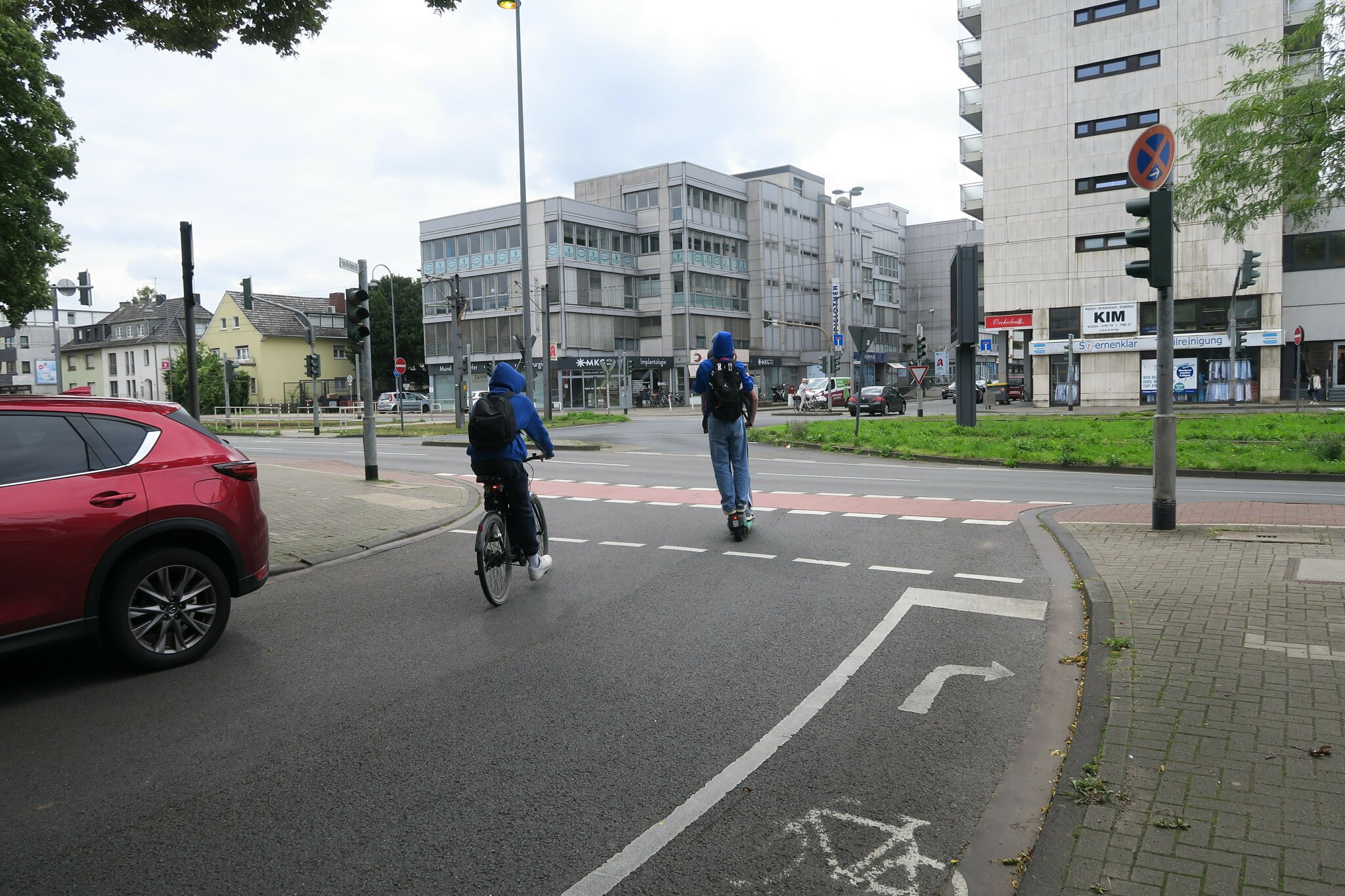 Sicherheit jetzt!: Gefährliche Kreuzung soll entschärft werden - Lindenthal
