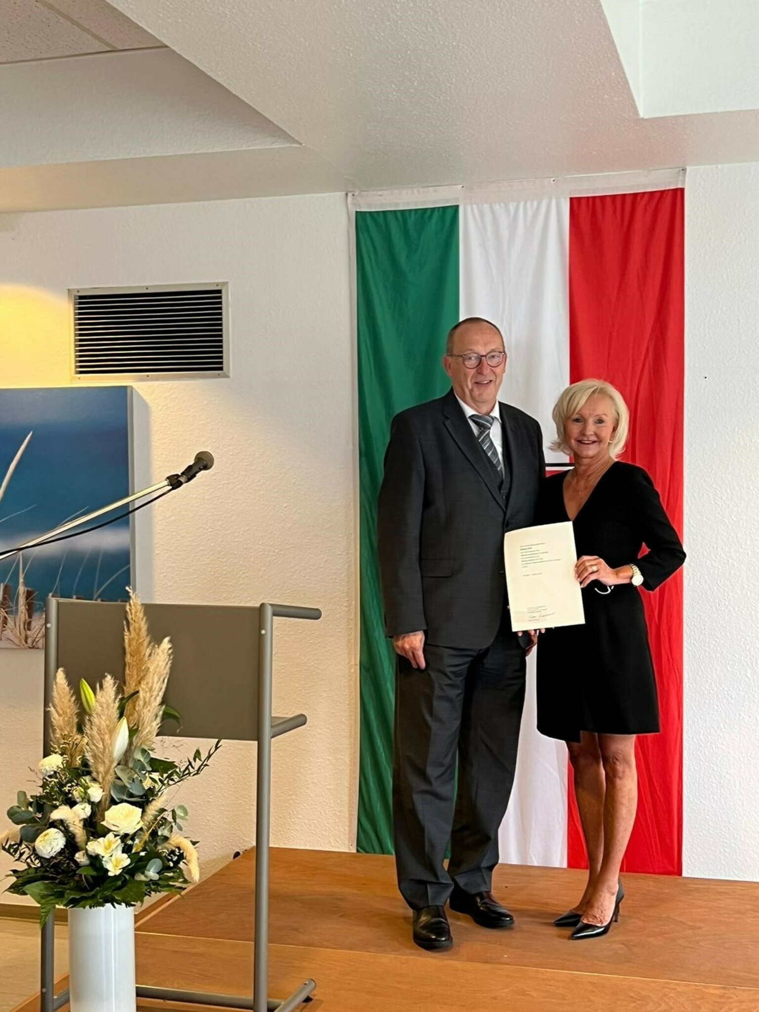 63-Jährige Juristin neue Chefin: Barbara Wolf leitet Finanzamt Bergheim ...