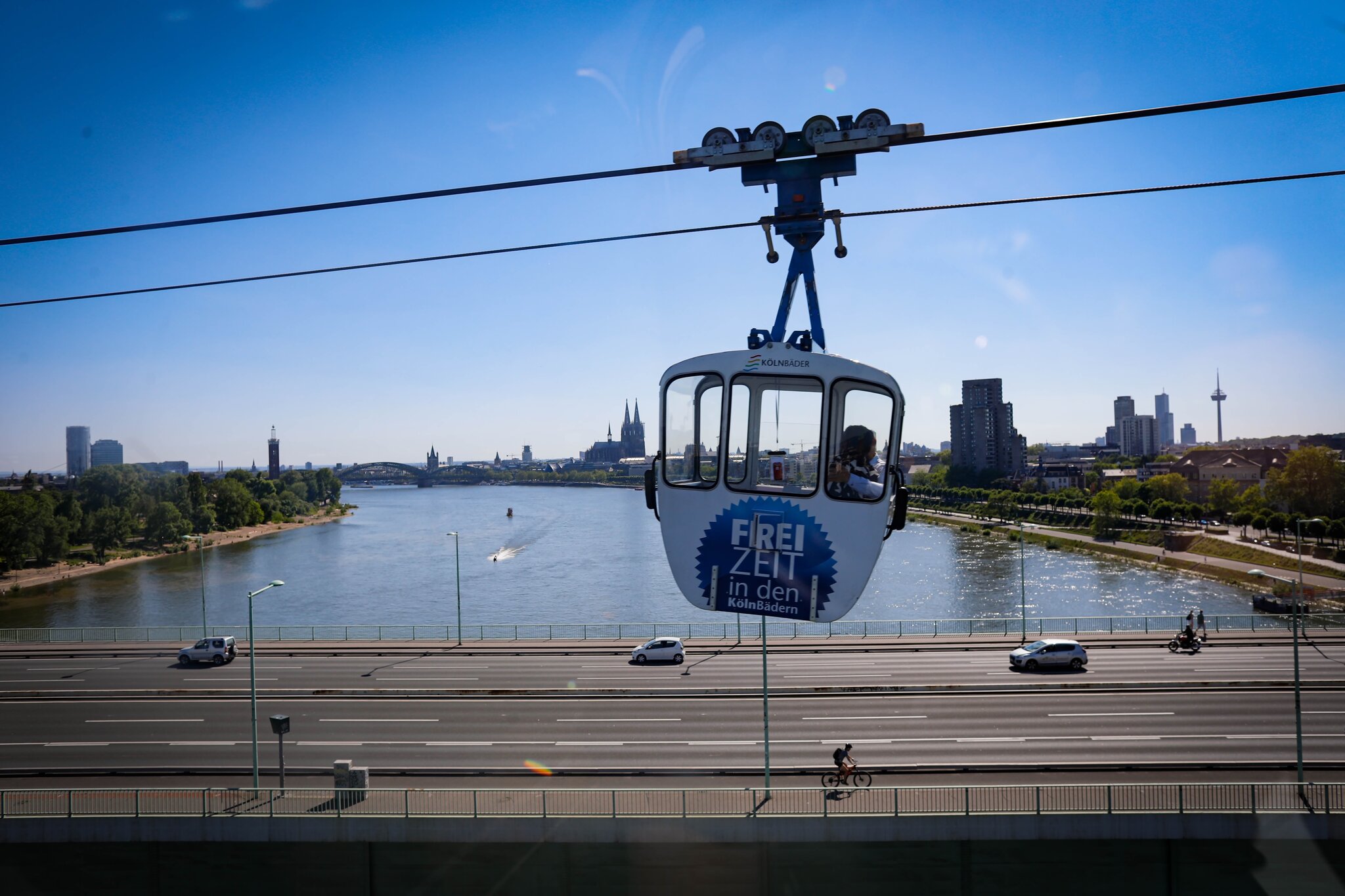 Start in die neue Saison am 14. März: Kölner Seilbahn mit vielen ...