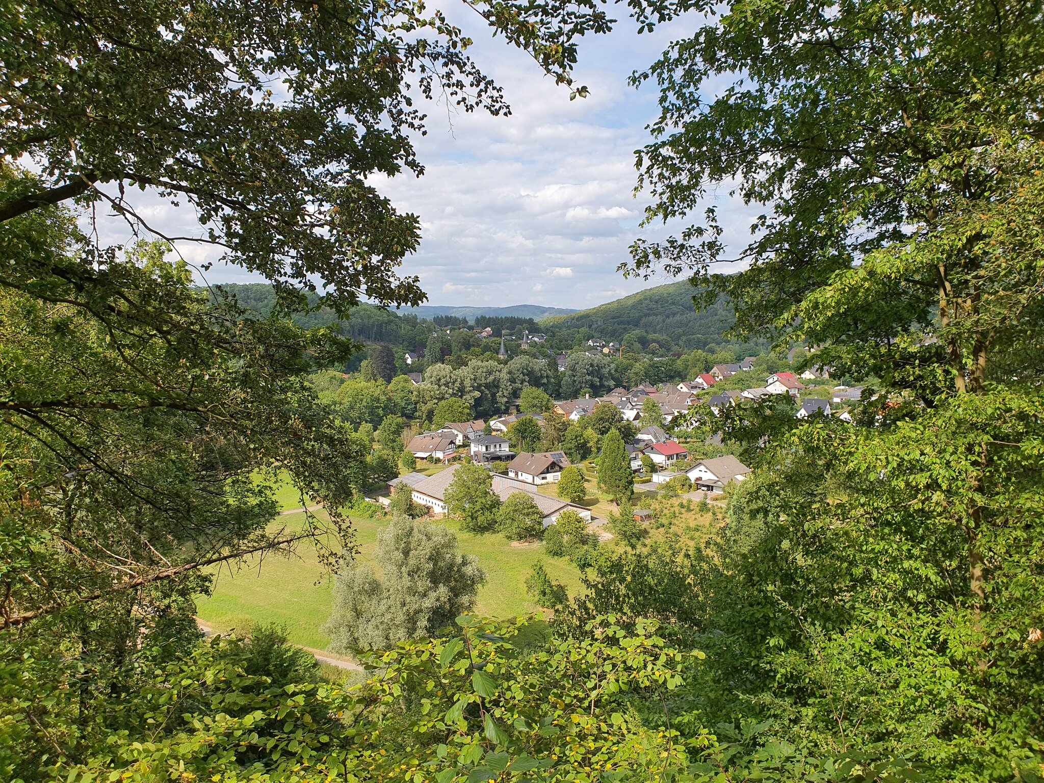 Unterwegs auf dem Künstlerweg in Herchen