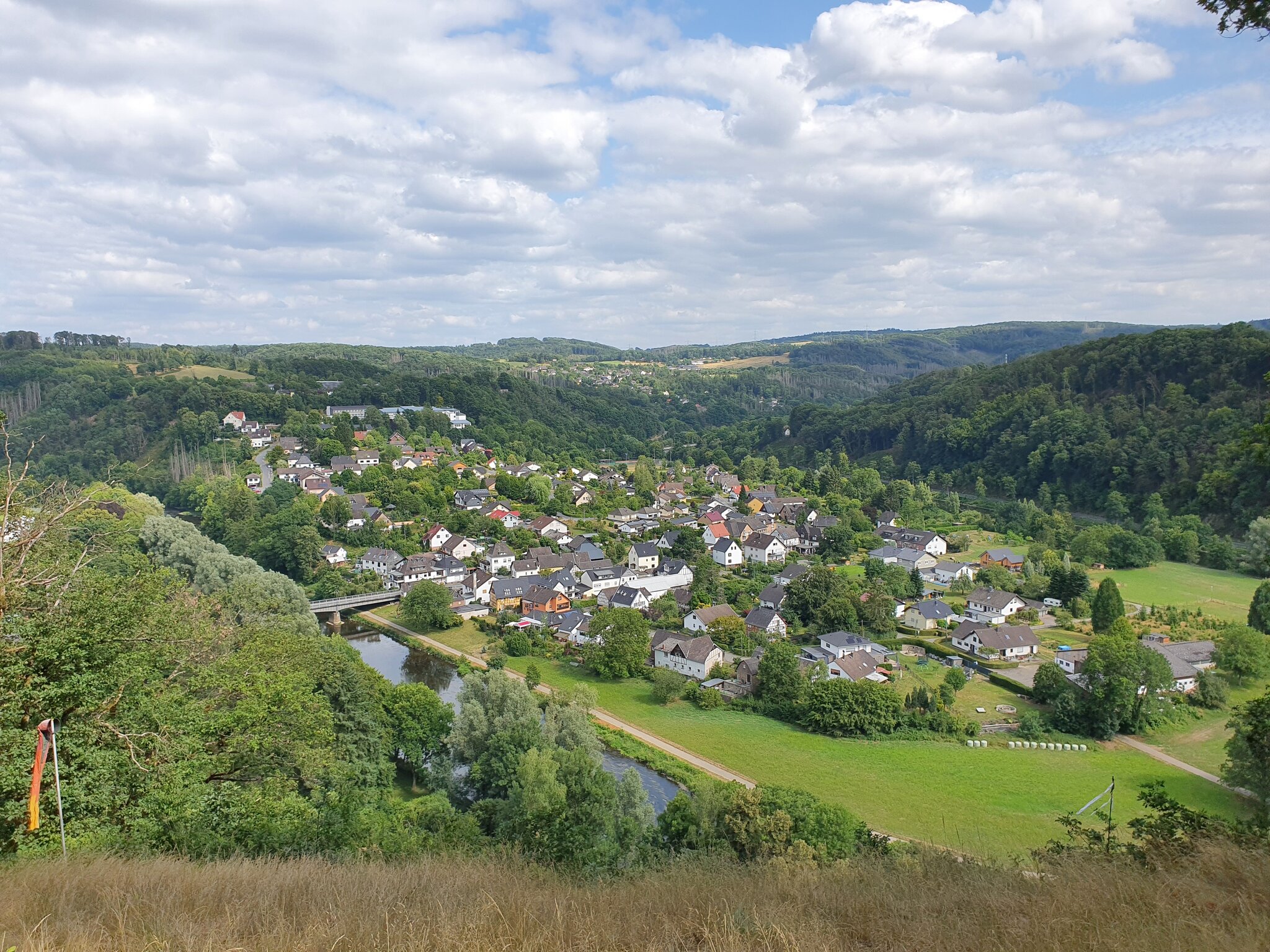 Unterwegs auf dem Künstlerweg in Herchen